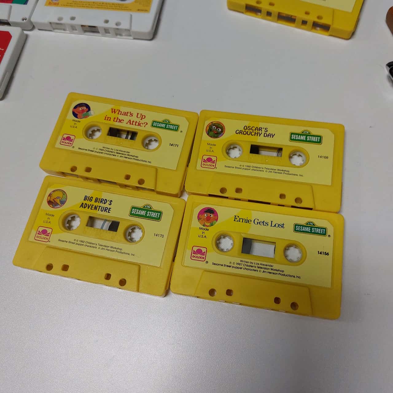 18x Kid cassettes Disney,barbie, Sesame street