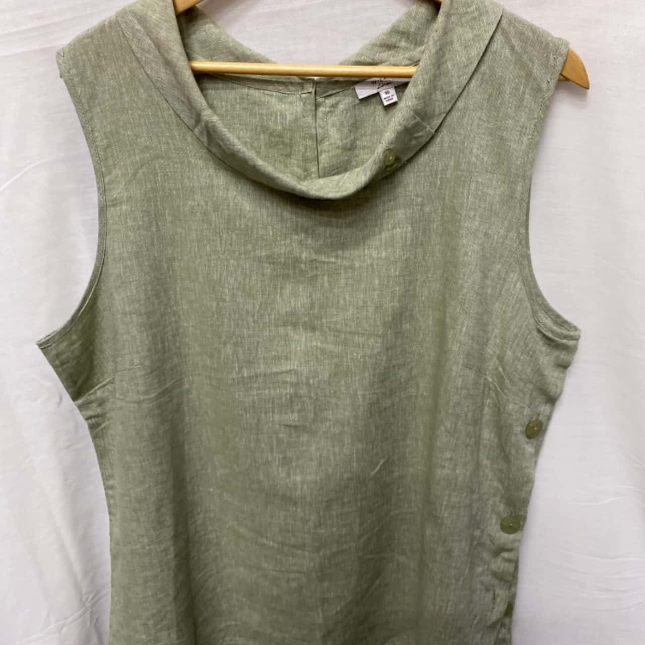 W.Lane Womens Size 16 Sleeveless Green Top