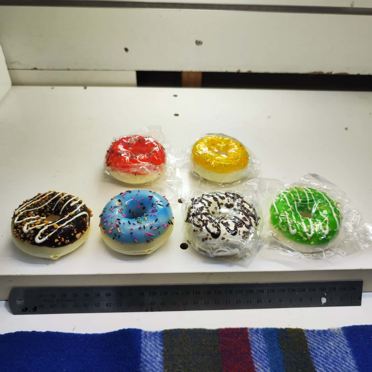 6x Donut Magnets (s)