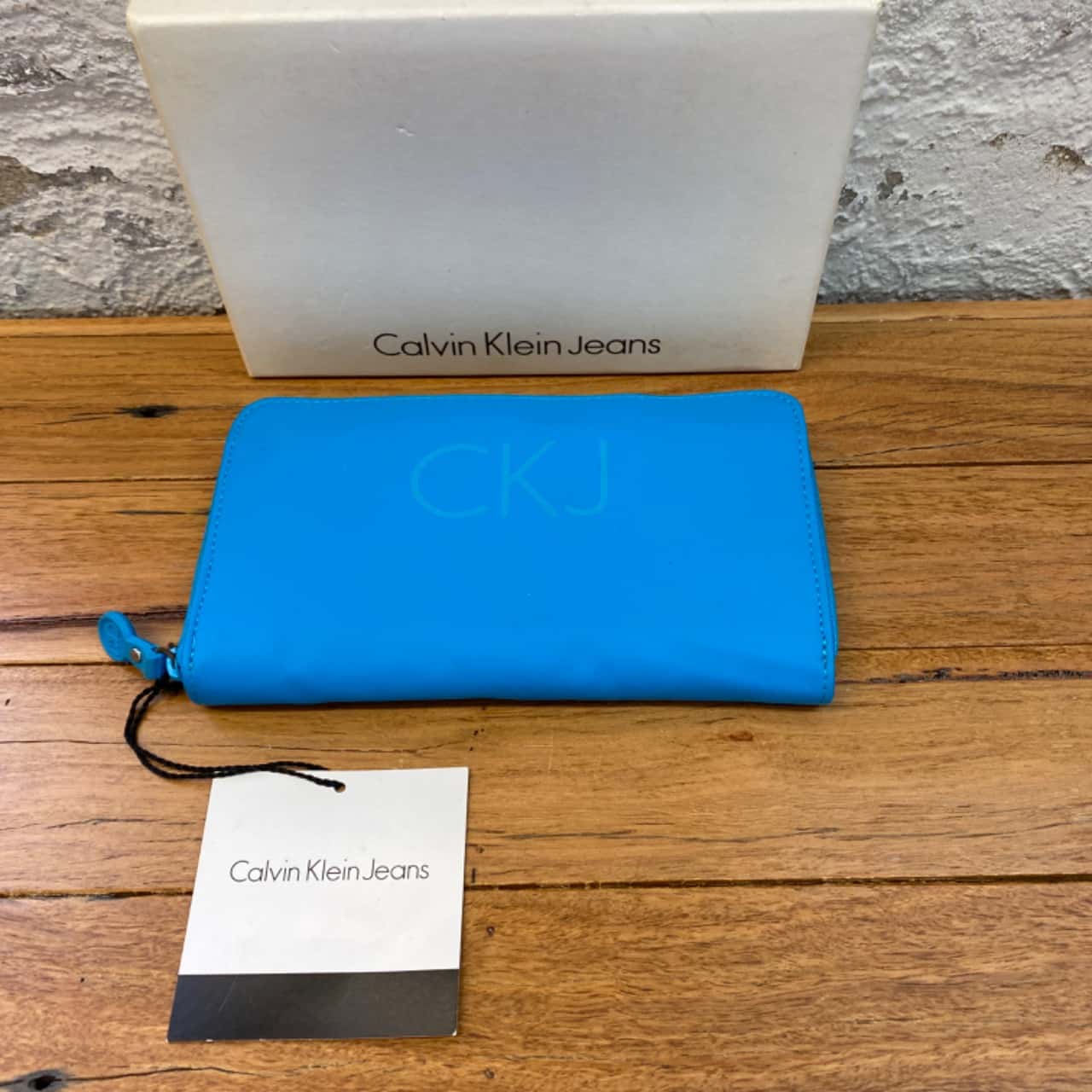 Women Calvin Klein Jeans Azure Blue Nylon Zip Around Wallet (s)