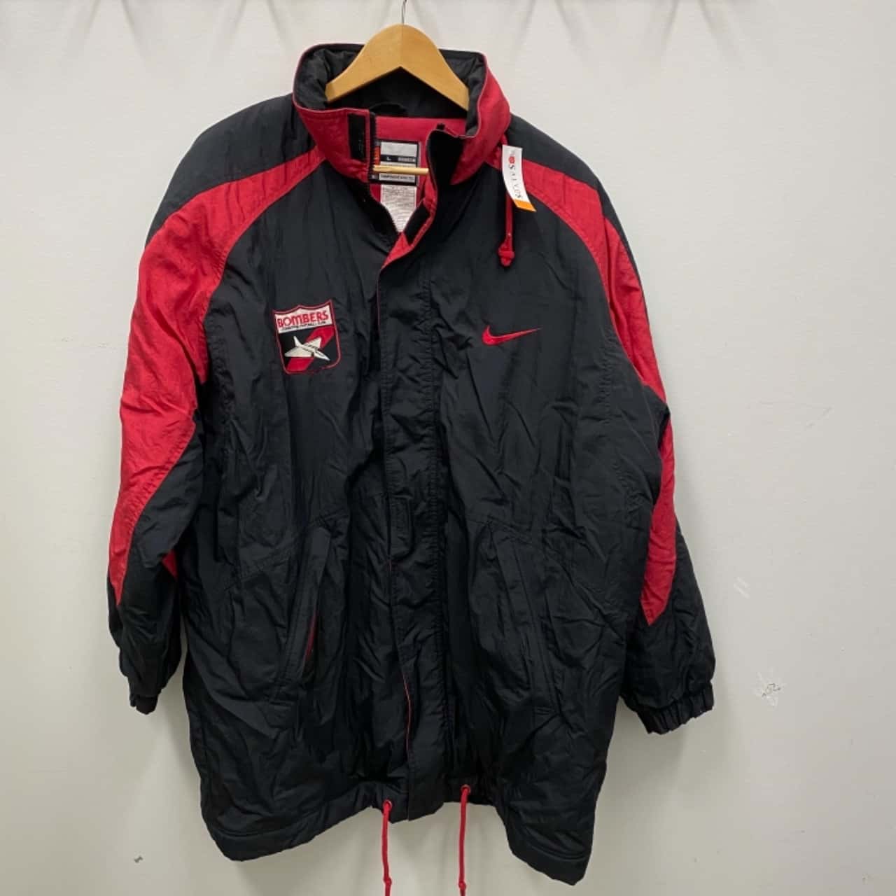 NIKE Mens Vintage Essendon Bombers Jacket Size L Black /Red (s)