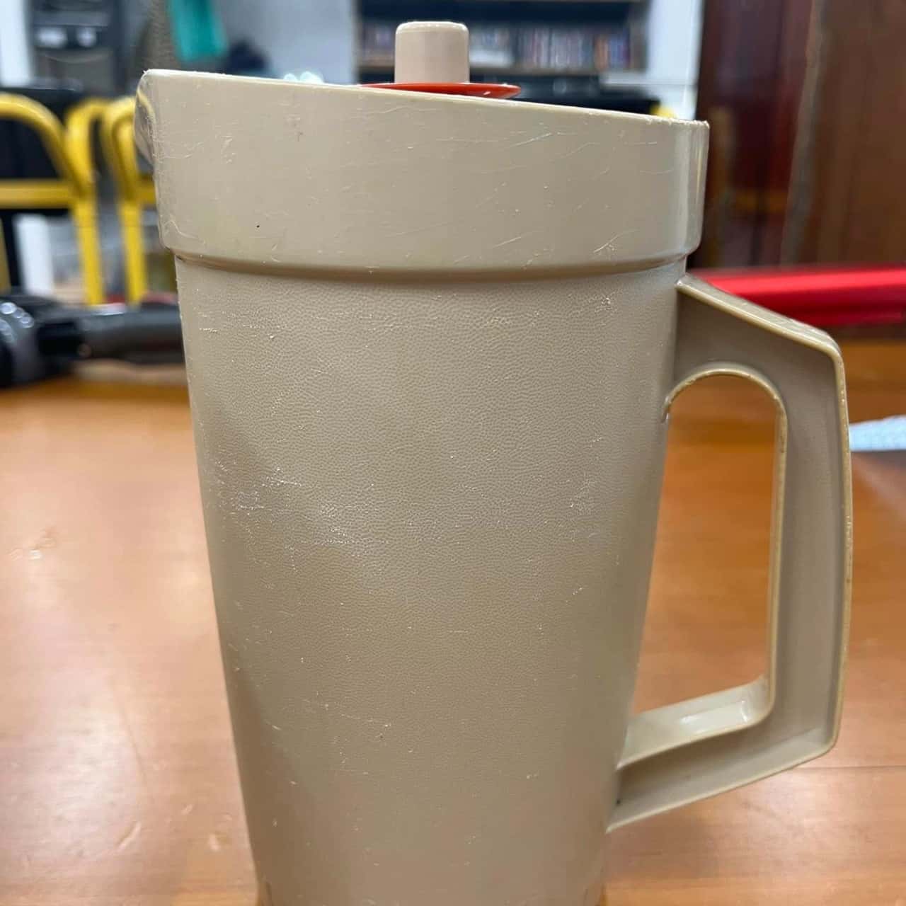 Retro Tupperware Jugs - Large and Medium