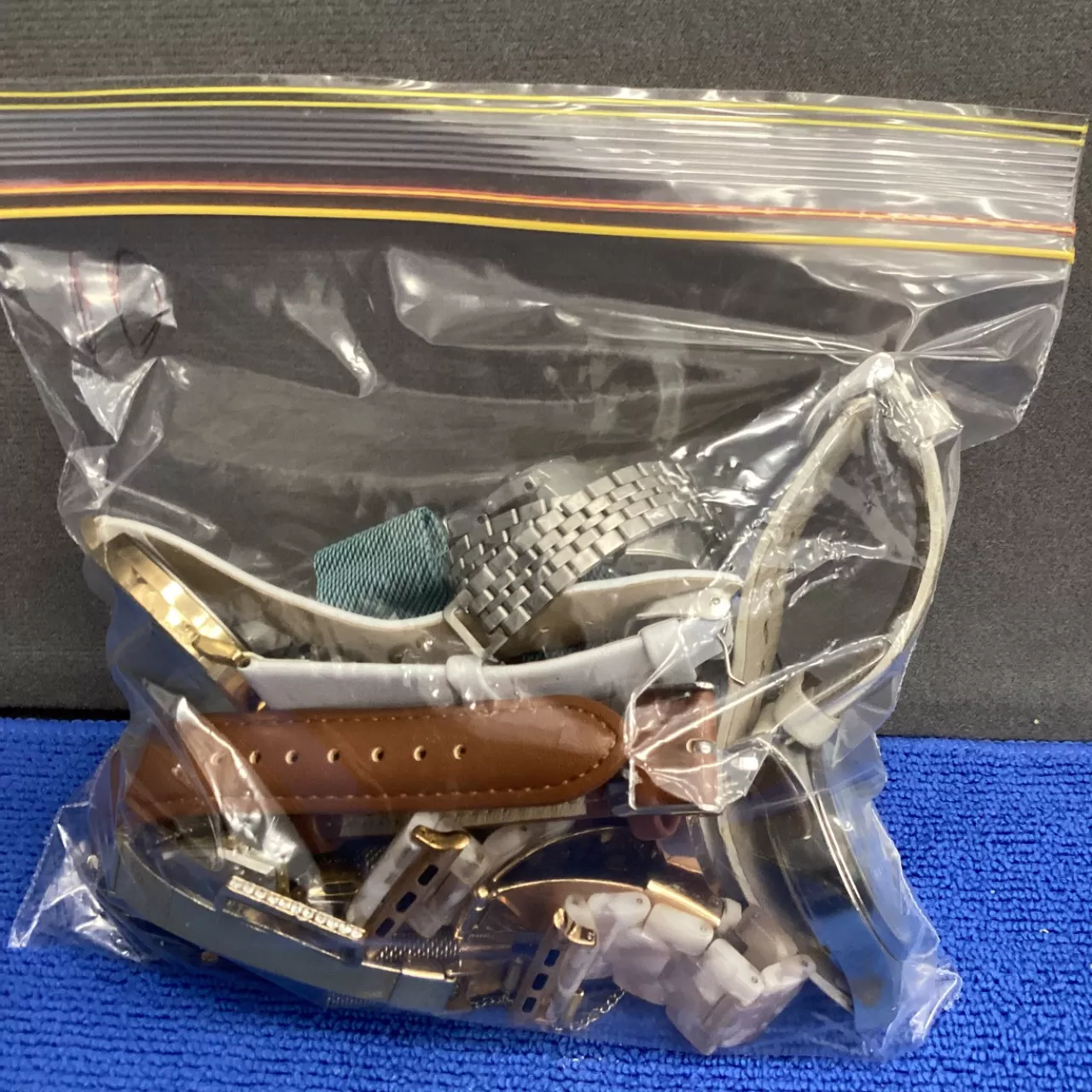 Assorted bag of Watches (3)(s)