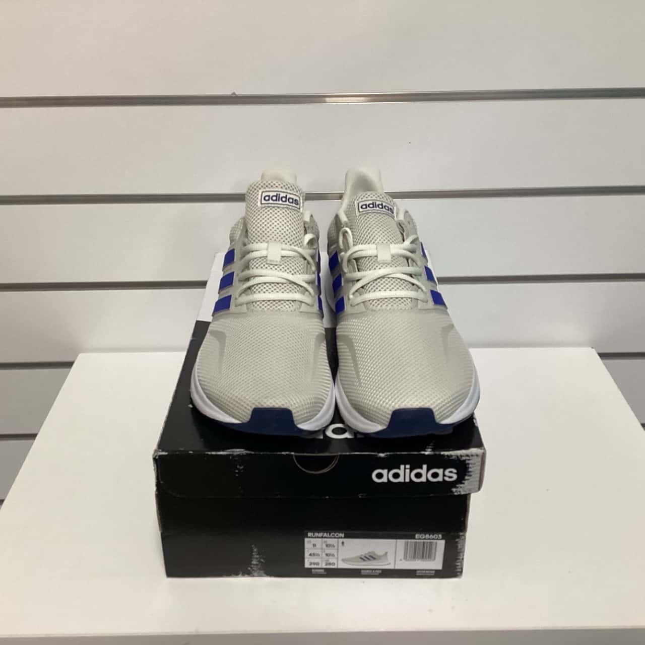 Adidas Mens Size 10.5 Blue / White Runners(s)