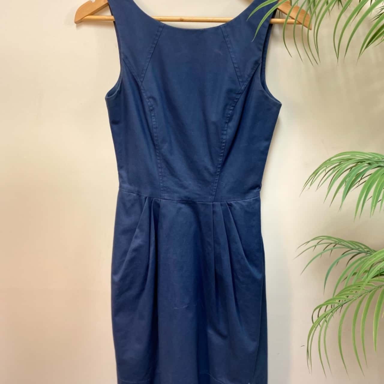Cue Womens Size 6 Sleeveless Dress Navy Blue