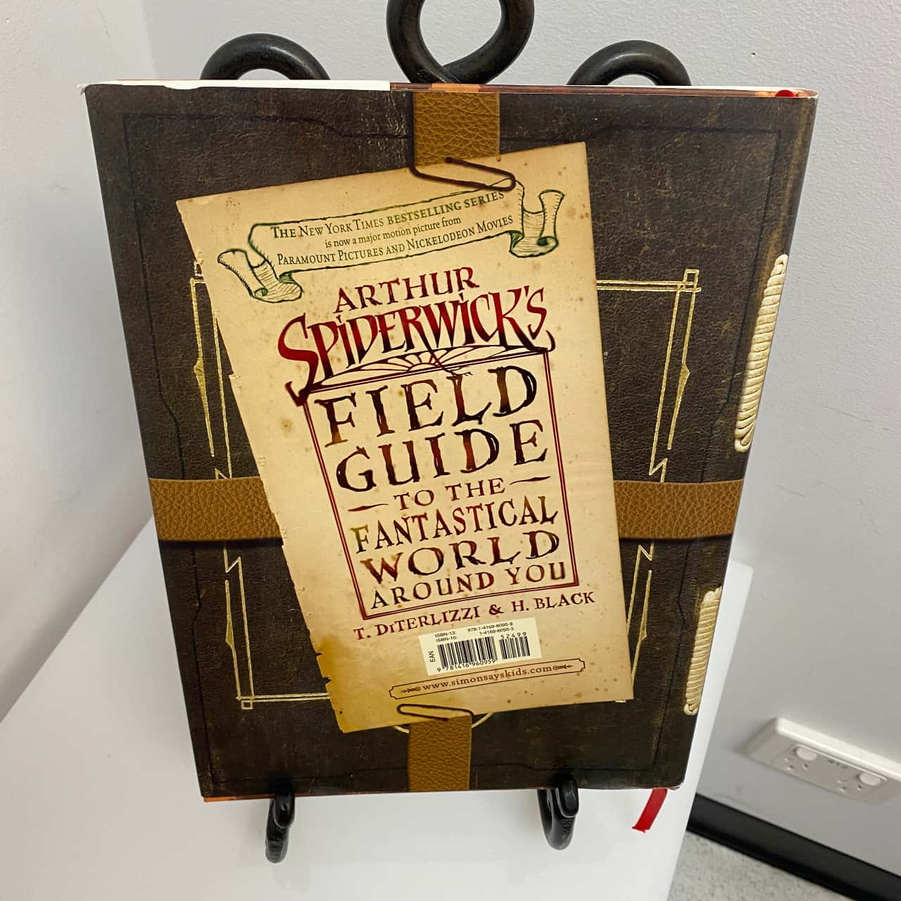 Arthur Spiderwick's Field Guide to the Fantastical World Around You