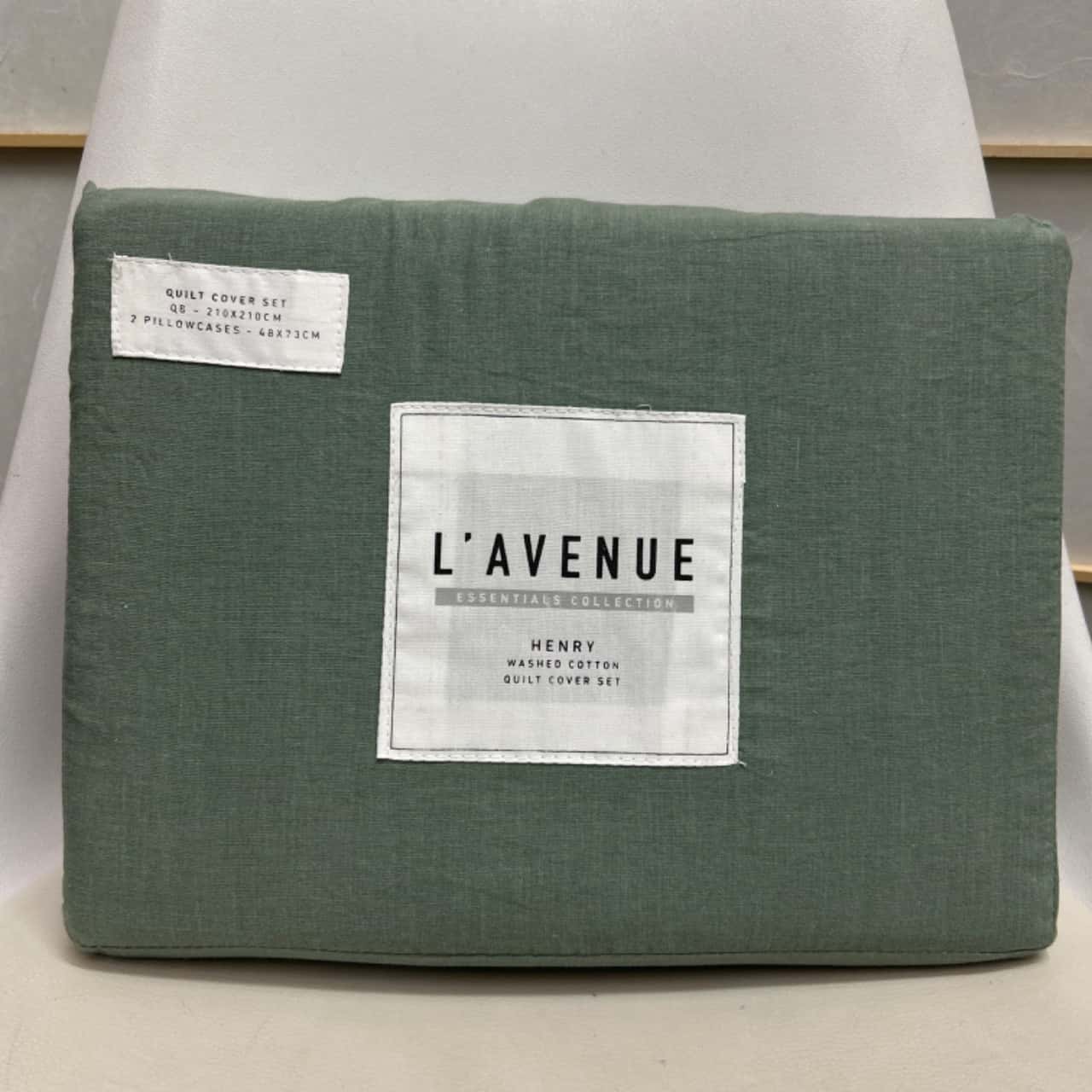 Lavenue Queen Doona Cover Set x 2 Pillow Cases(s)