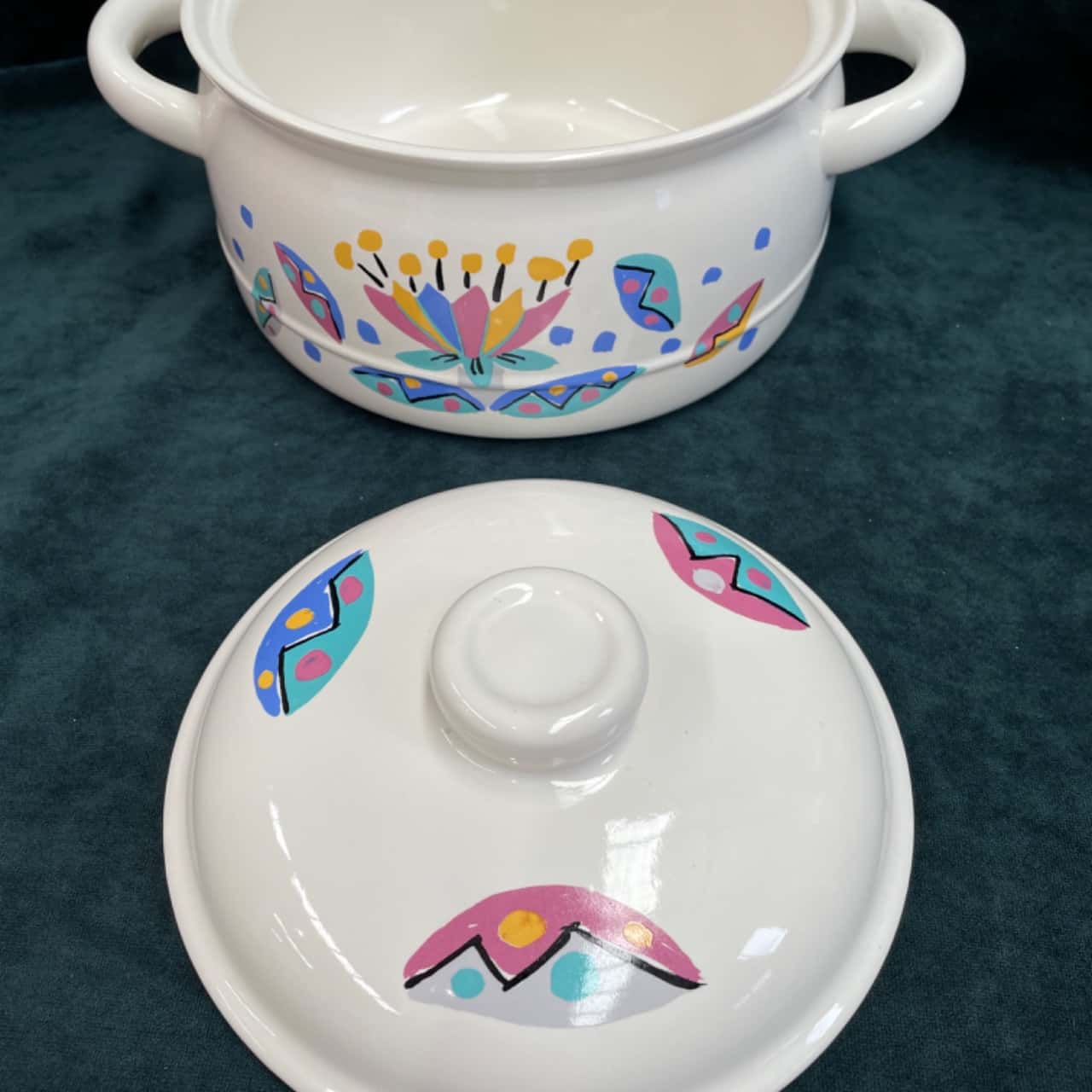 Vintage “Ken Done” Casserole Dish. “Viva La Wombat”(s)