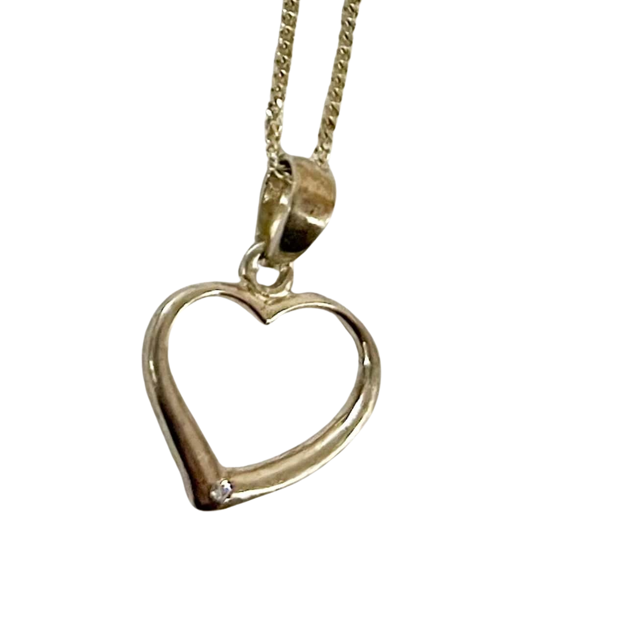 925 Loveheart Pendant on 925 Fine chain