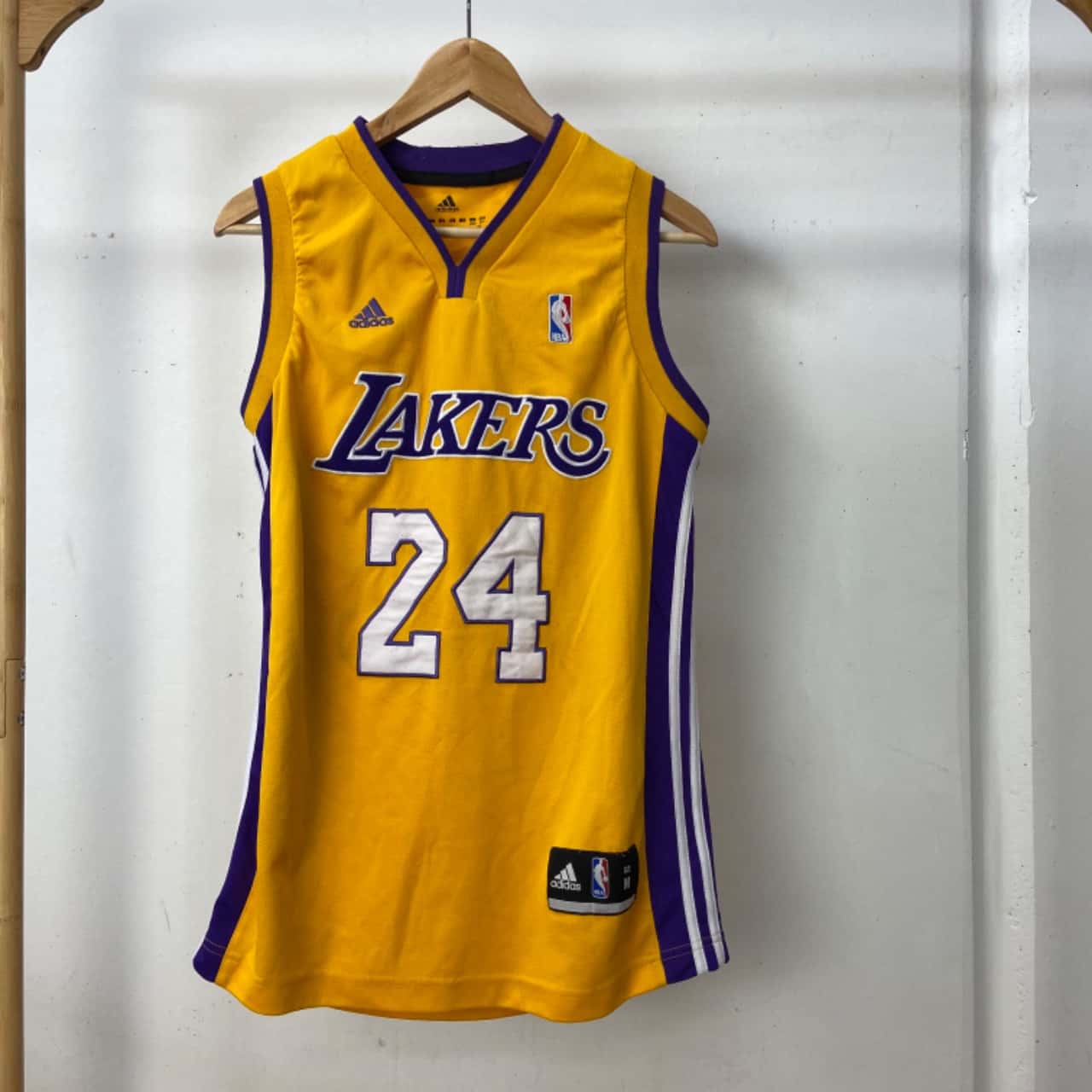 Set of 5 NBA Singlets (s)