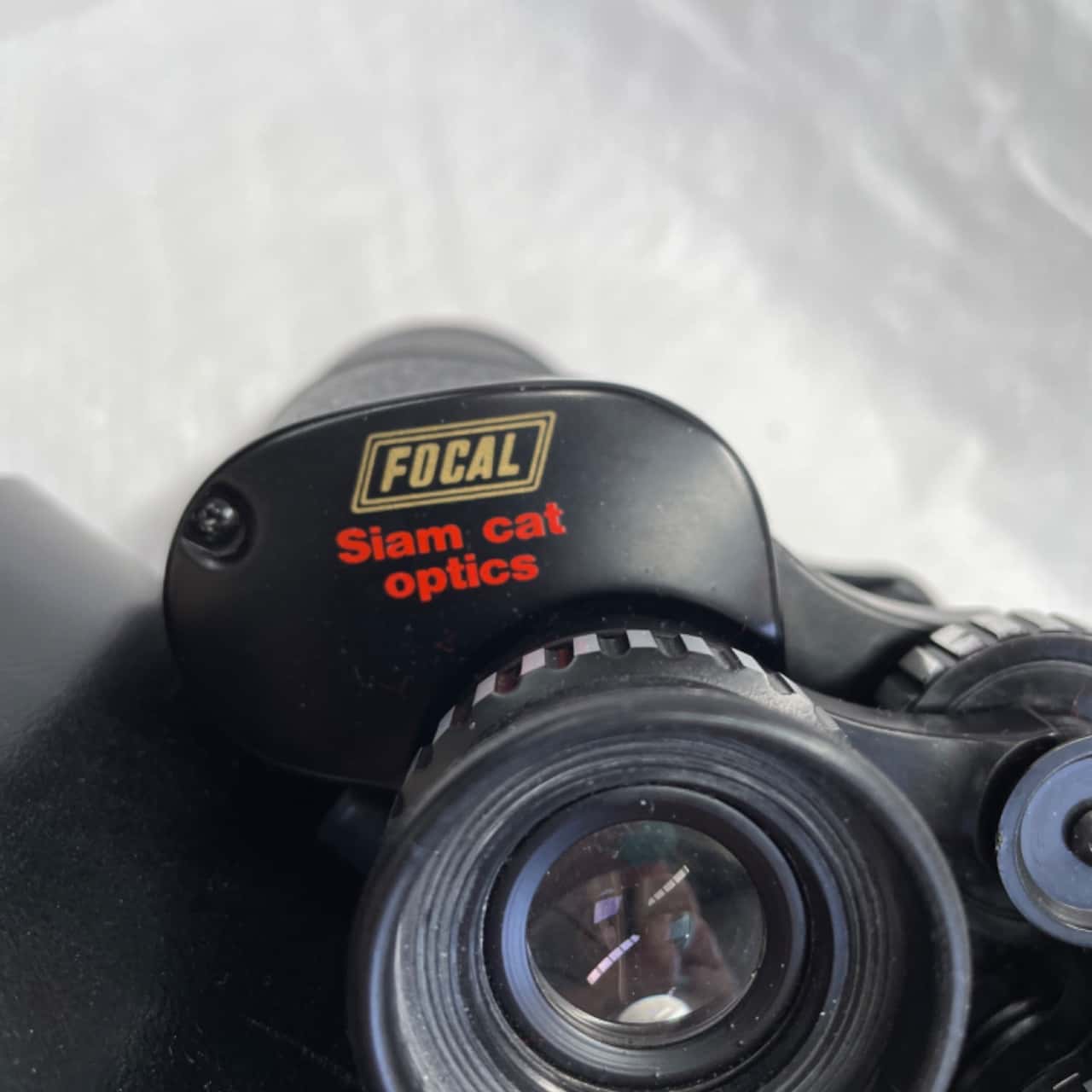 FOCAL Binoculars Slam cat Optics. 10.x 50 with carry case.