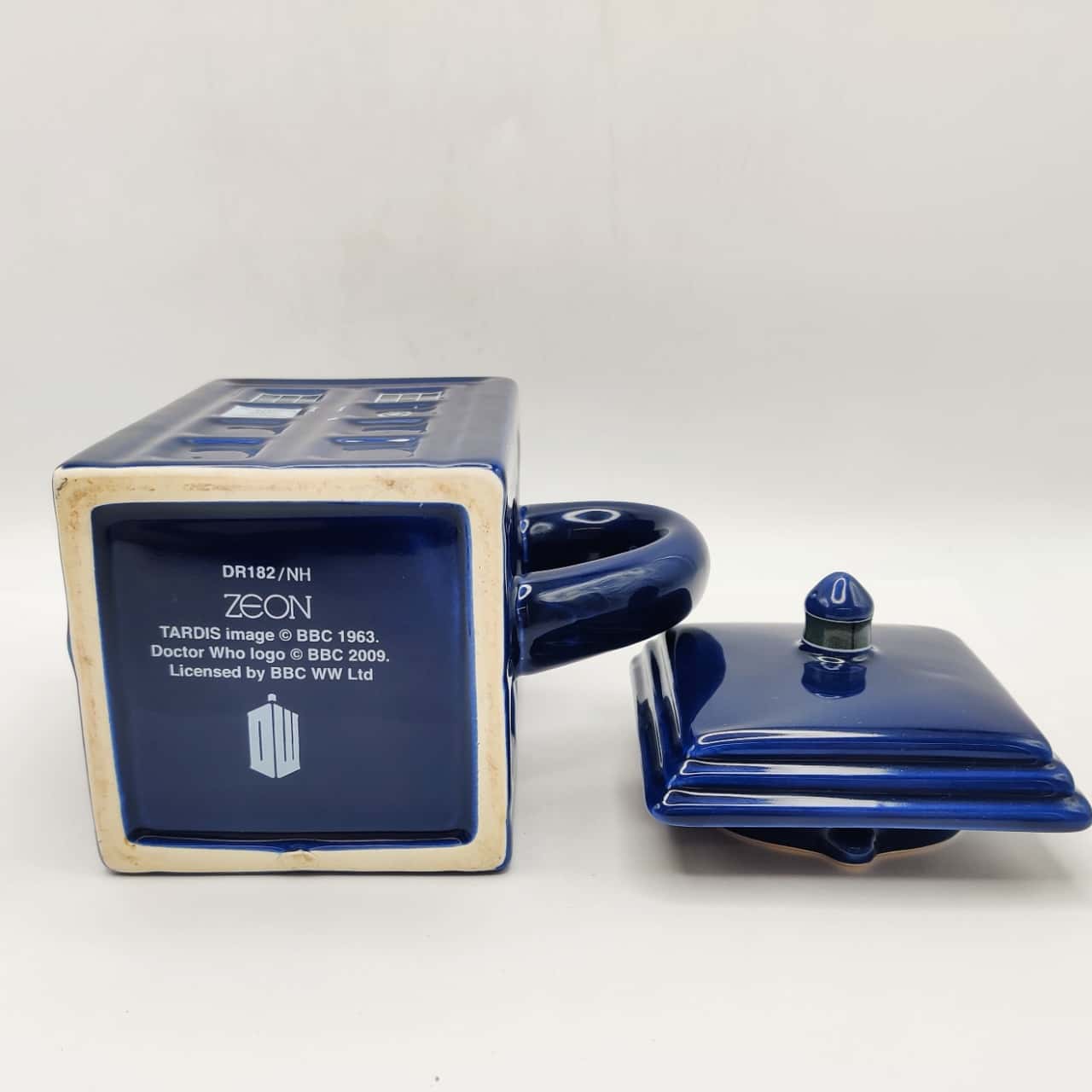 Dr Who TARDIS Ceramic Teapot Tea Pot 750ml(s)