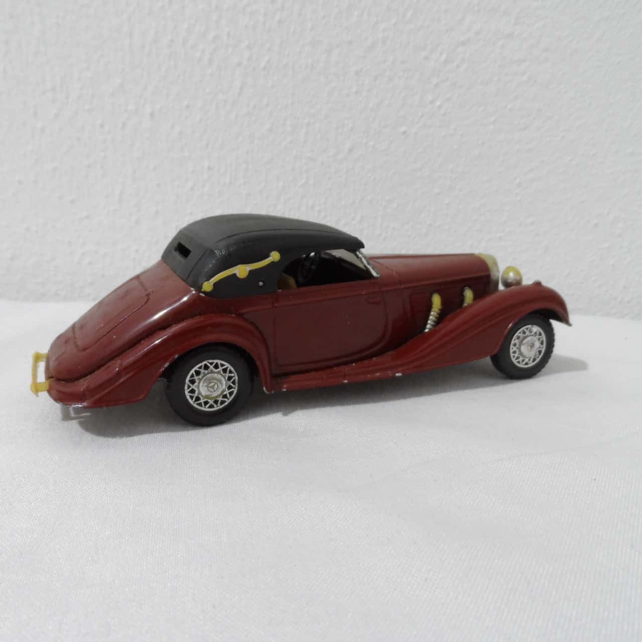 Solido 1;43 Scale Mercedes car