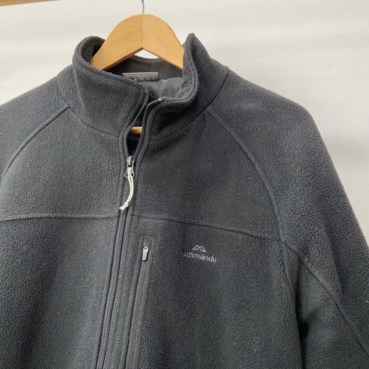 Kathmandu Mens Size XL Front Zipper Jacket Black (s)