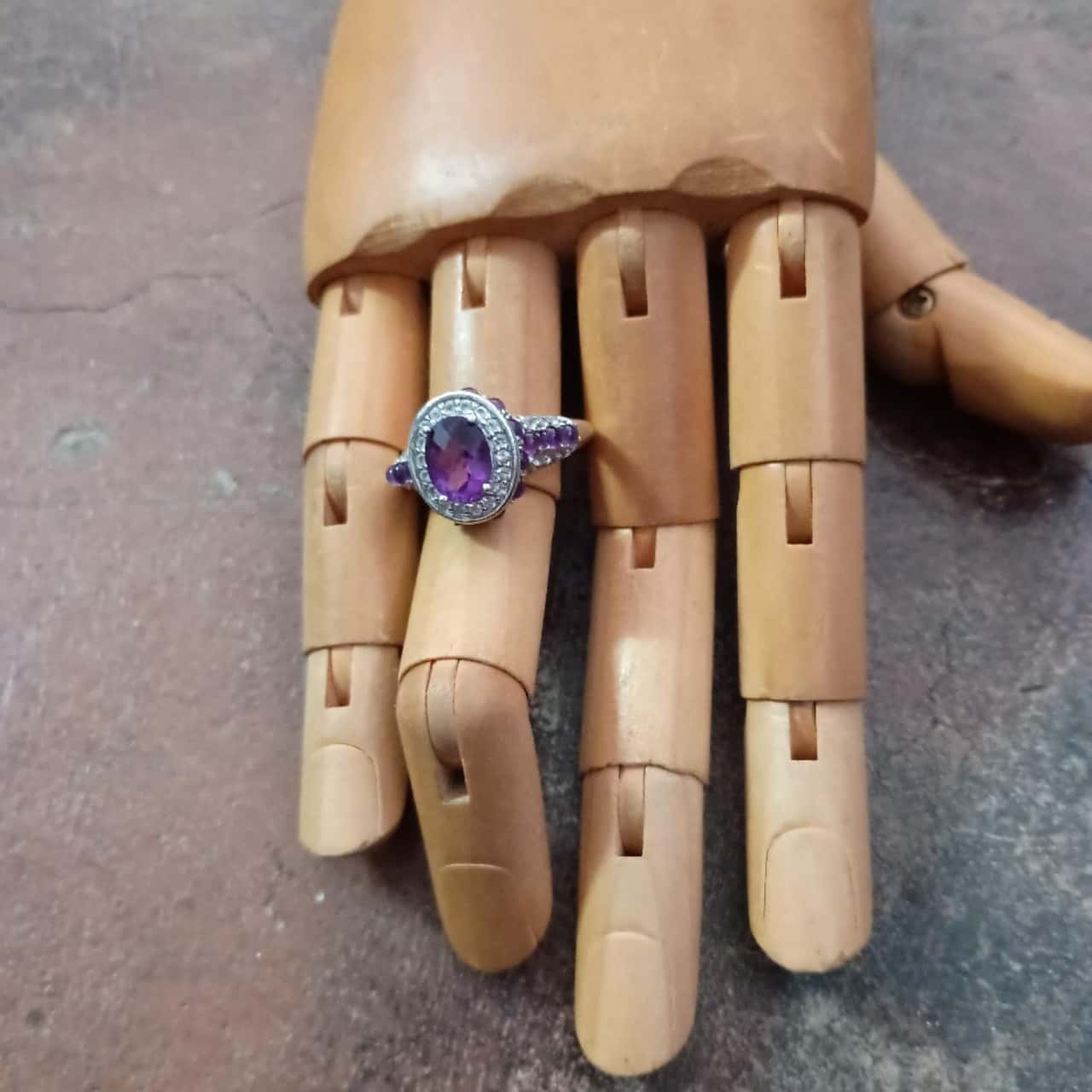 Purple Stoned Ring Stamped '925'(s)