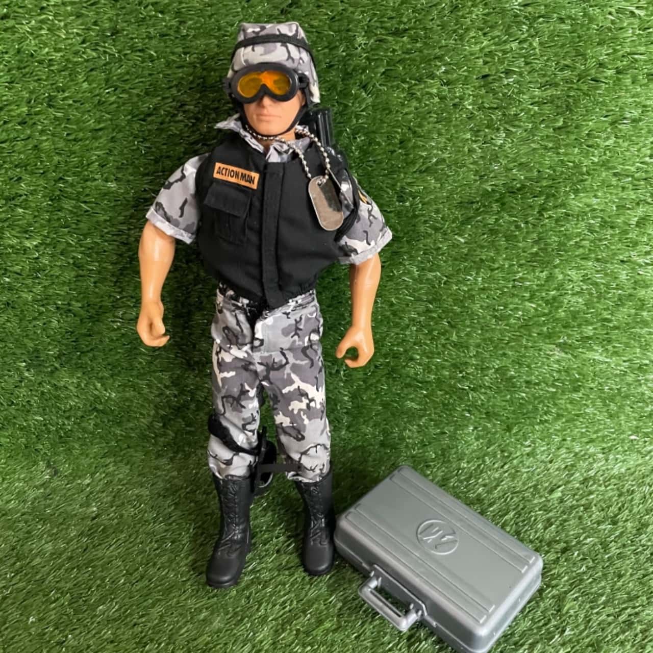 Action-Man Figurine with Tactical Briefcase(s)