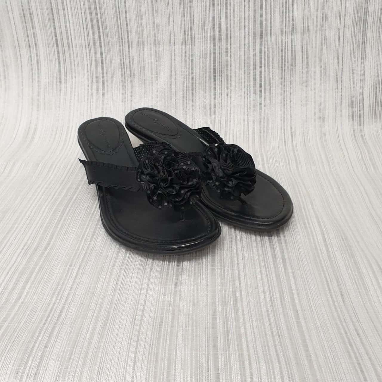 Linsey Phillips Super Cute Black Ruffle Bow SwitchFlops Size 8 - Brand ...