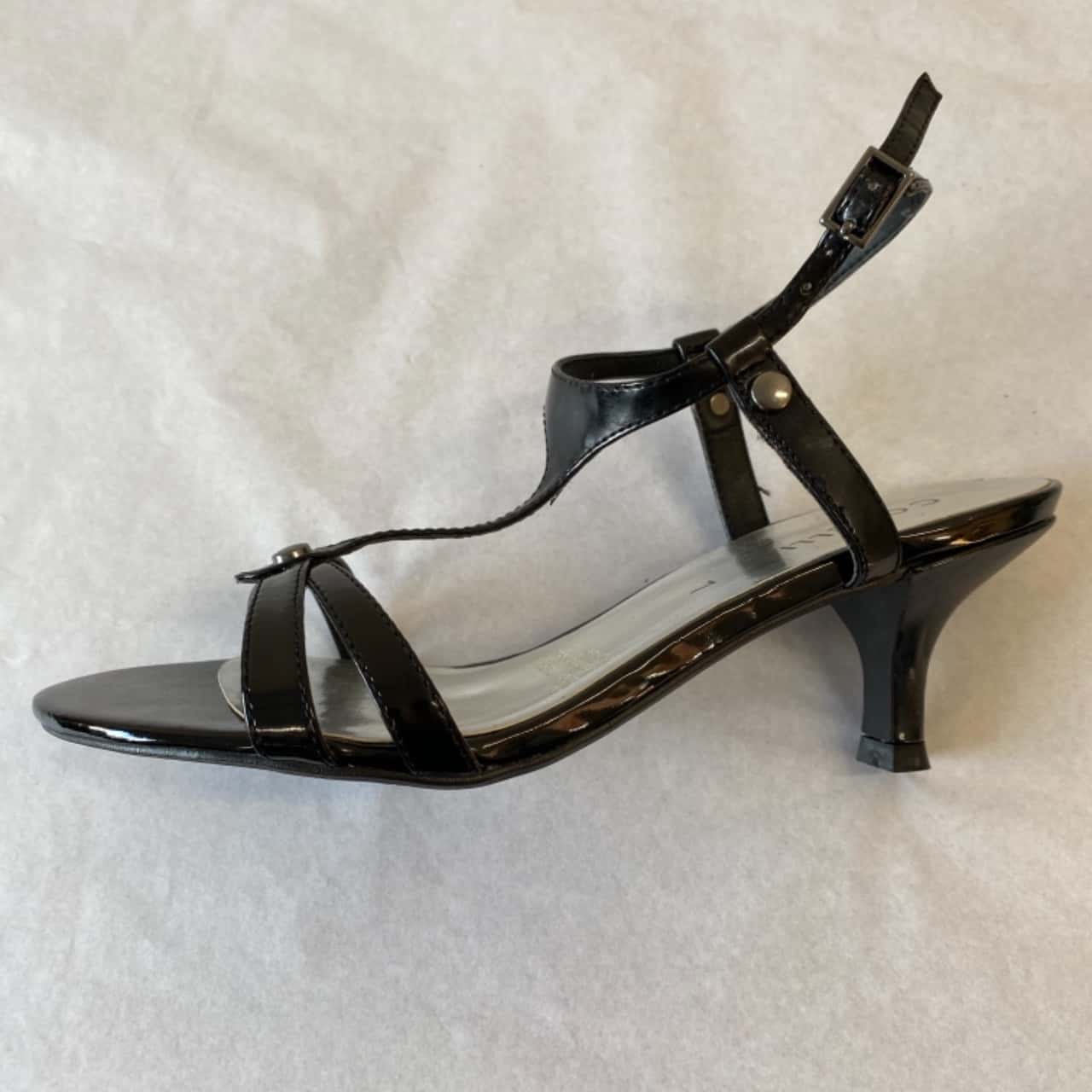 Corelli Women's Size 7 Black Devote Shoe (s)