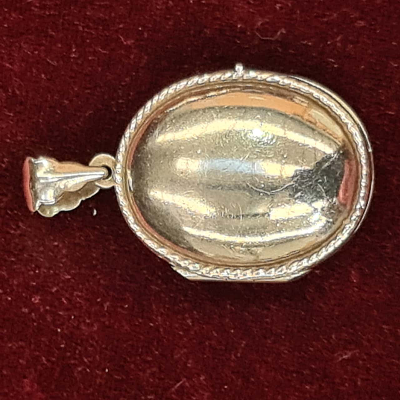 Womens 925 Silver Oval Locket (s)