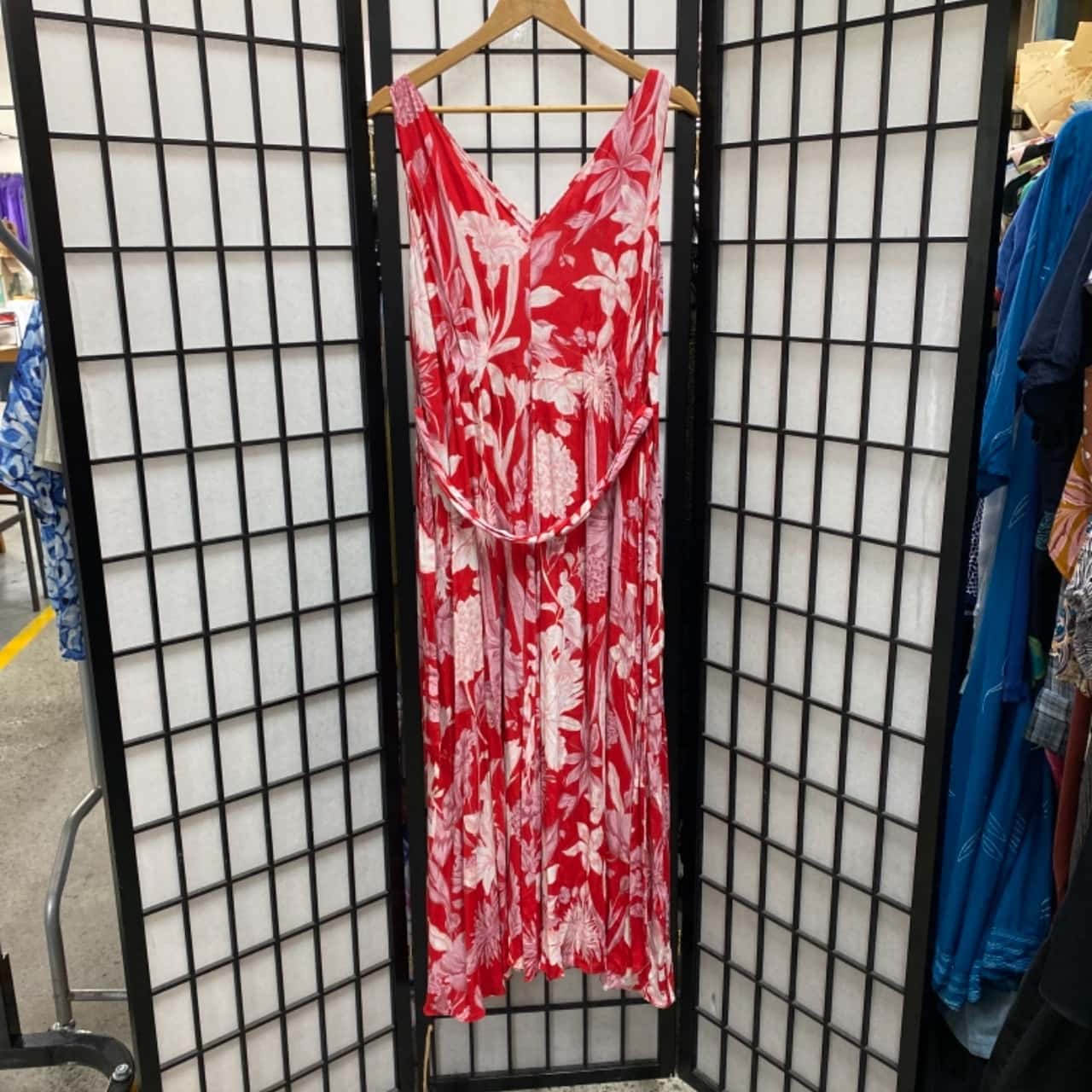 Witchery Size 14 Sleeveless Dress Floral / Red / White (s)