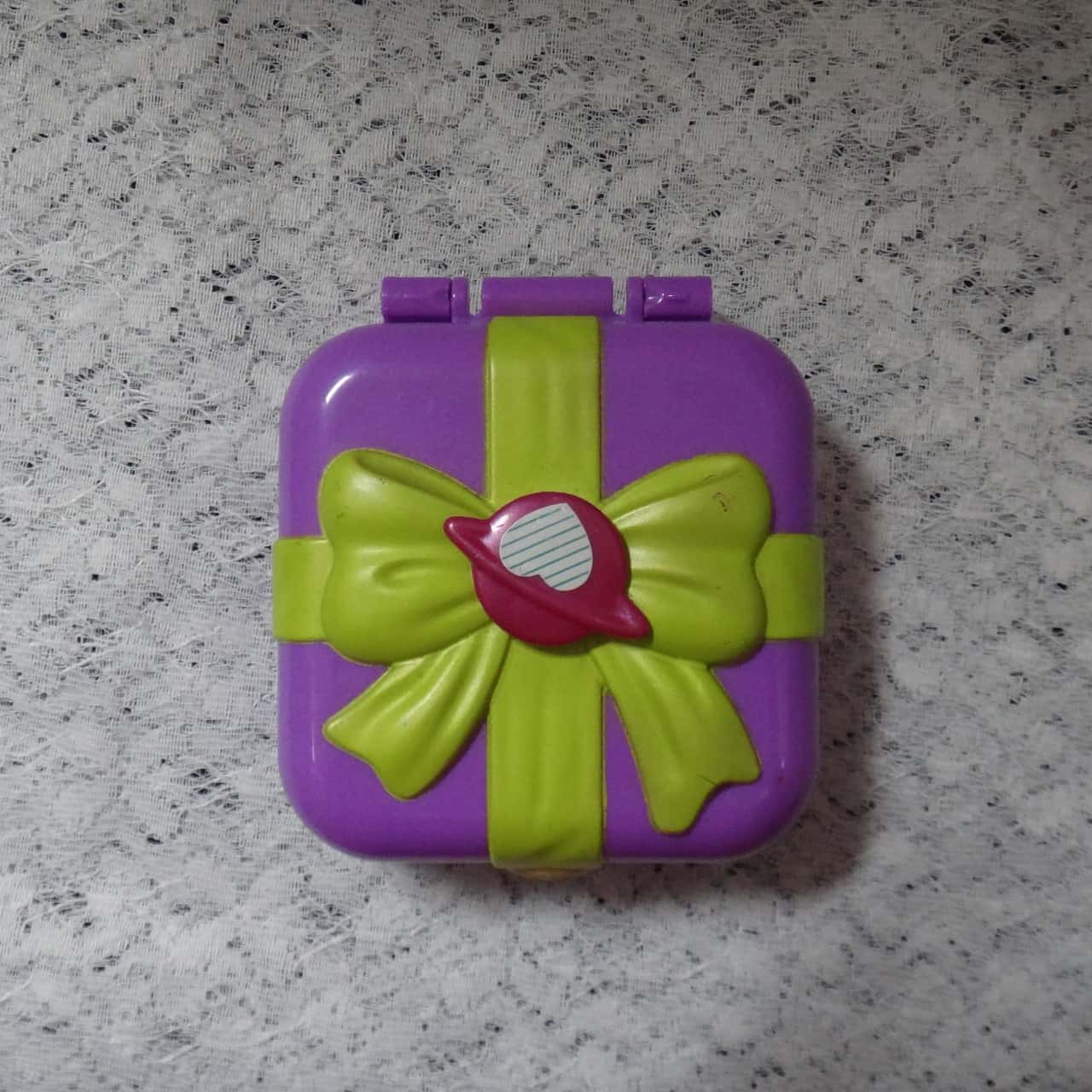 Polly Pocket Hidden Hideouts Micro Moon Rockin' Adventure 2018 (s)