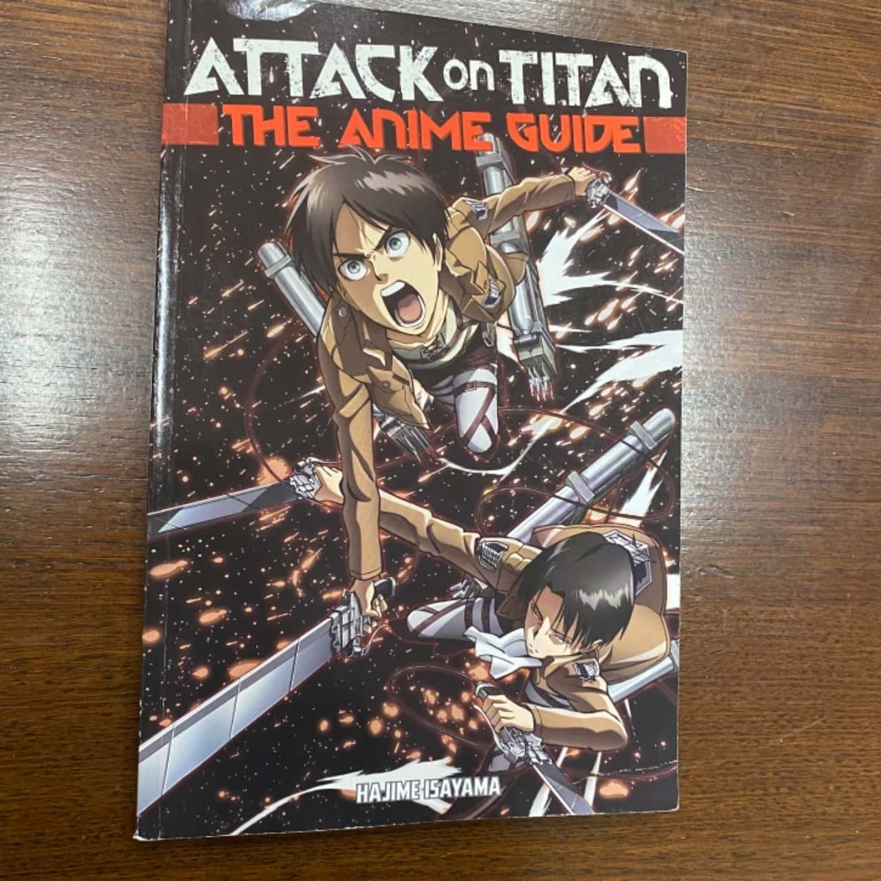 Attack on Titan - The Anime Guide by Hajime Isayama (s)