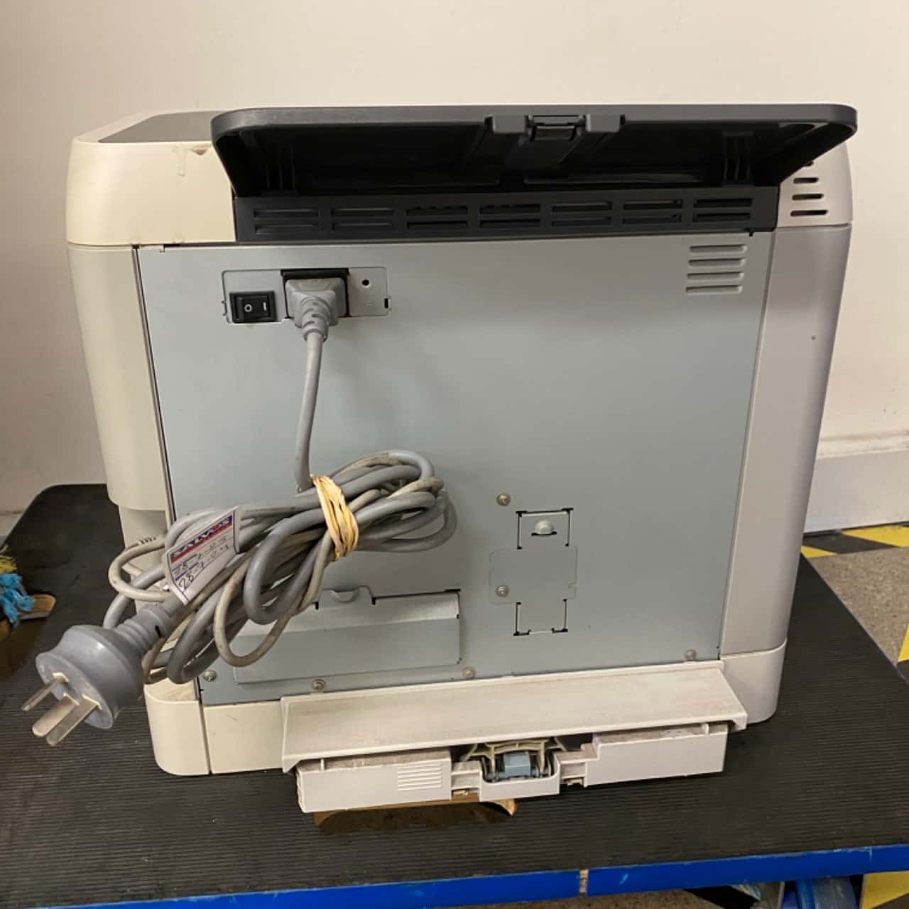HP Color LaserJet 2600n Printer, Colour Laser Printer, Working with ...