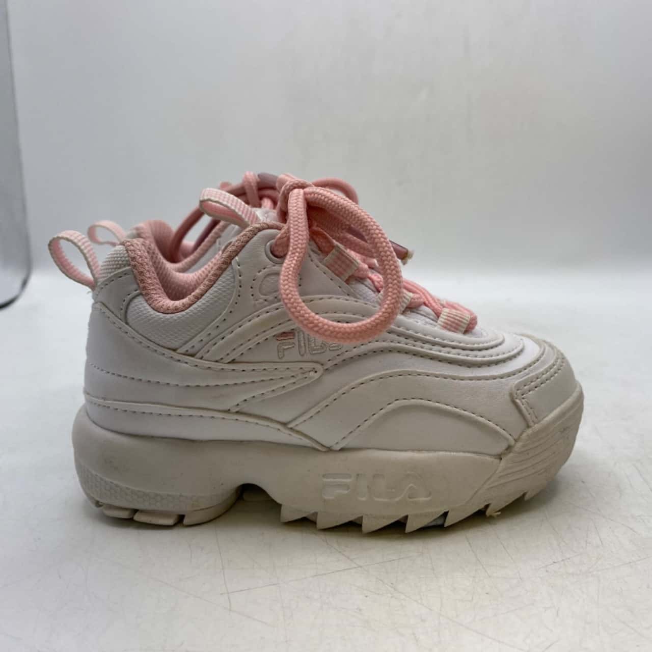 Fila Kids Size 22 / 5 / 6 Shoes White