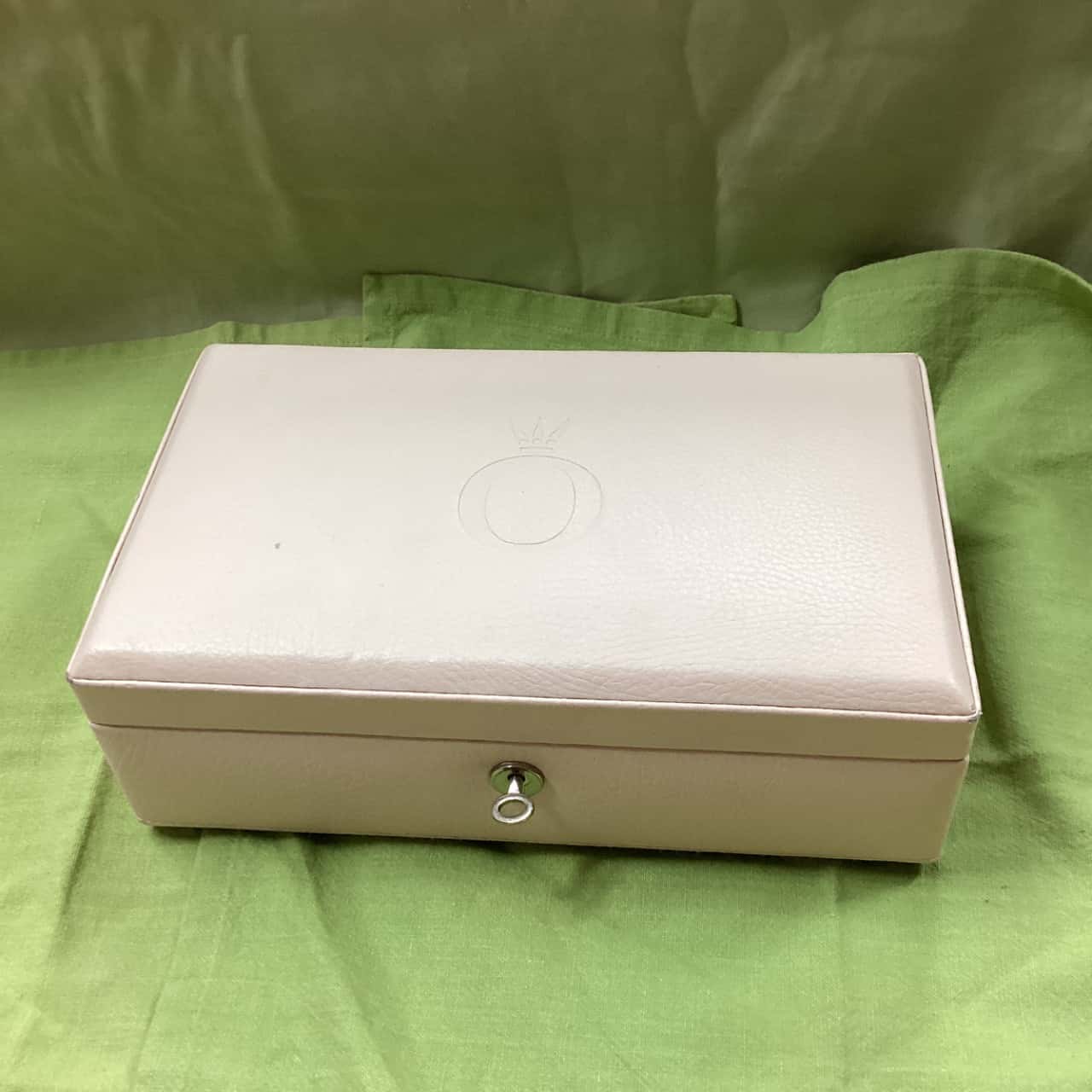 Pandora pink jewellery box (e)(s)