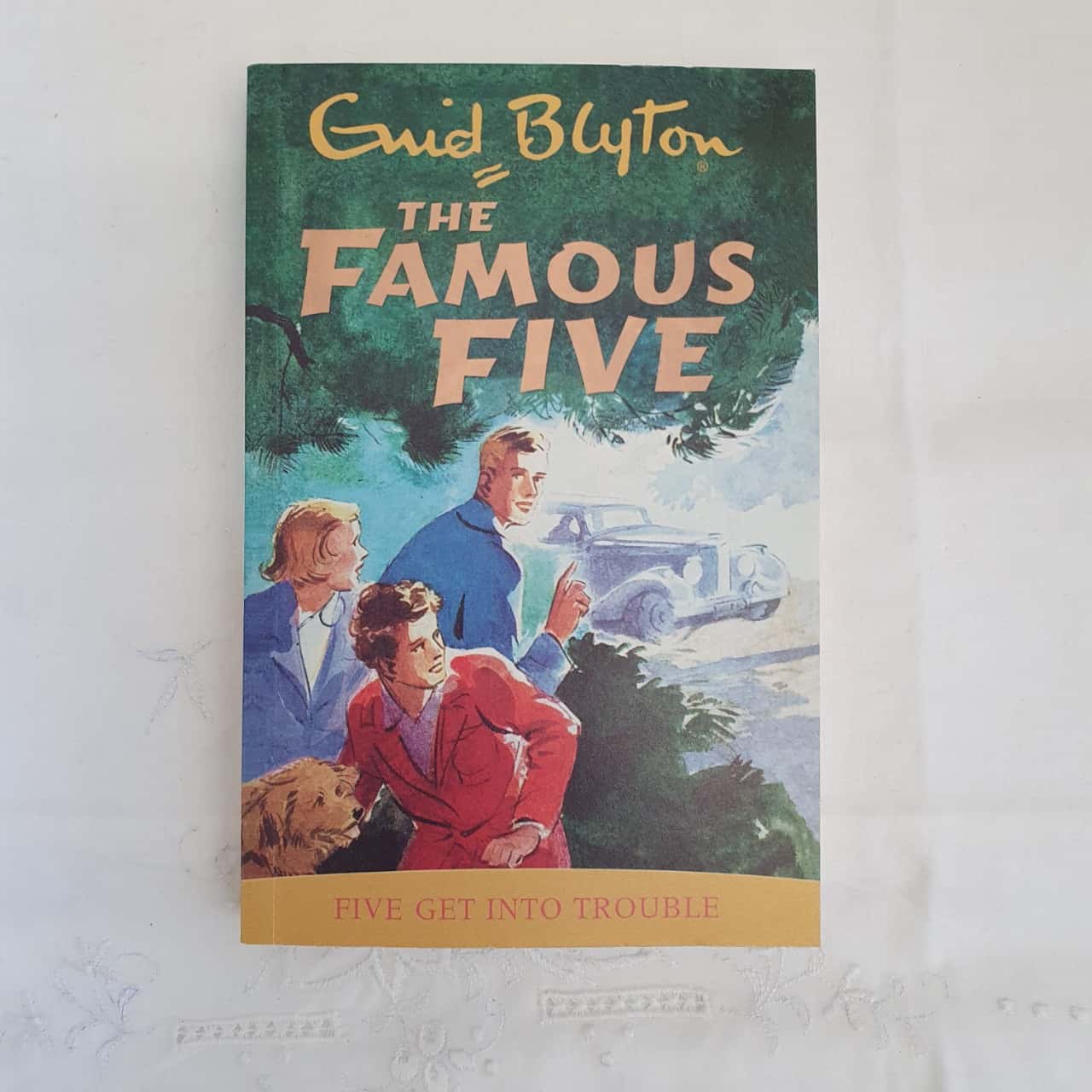 Enid Blyton- The Famous Five-Book 8.(s)