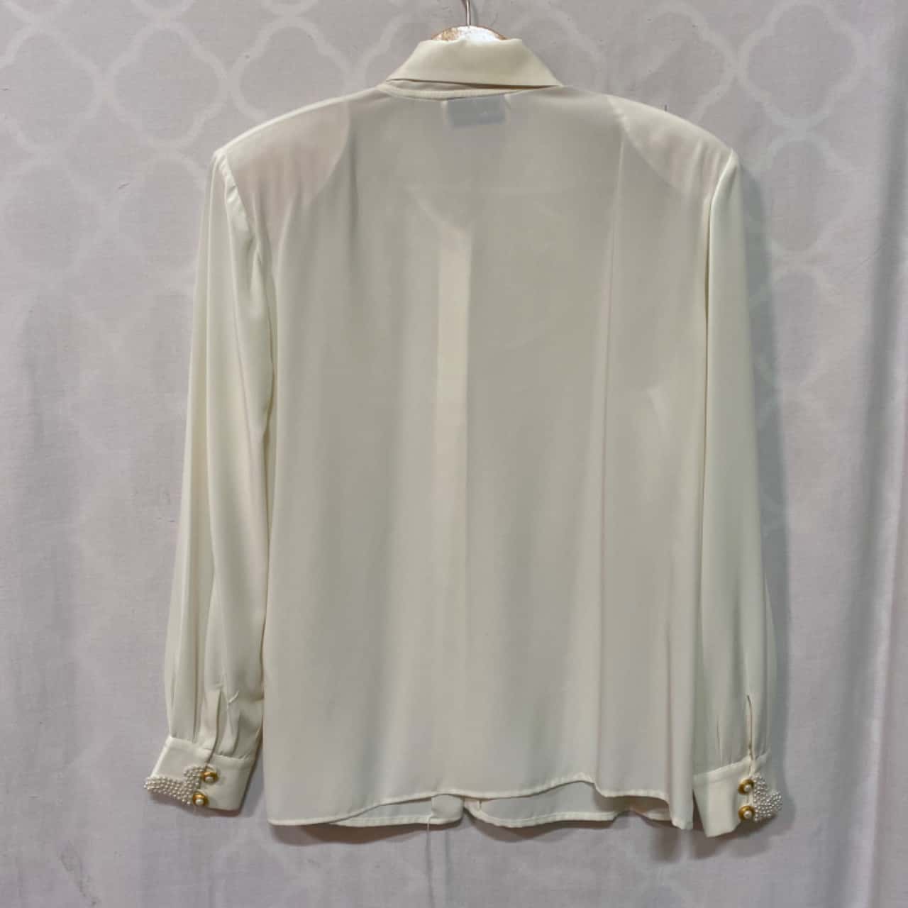 Women’s Anthea Crawford Size 12 Long Sleeve Cream Button Up Shirt(s)