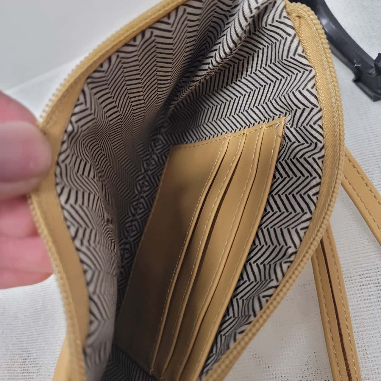 Black Caviar Layla Butter Purse (s)