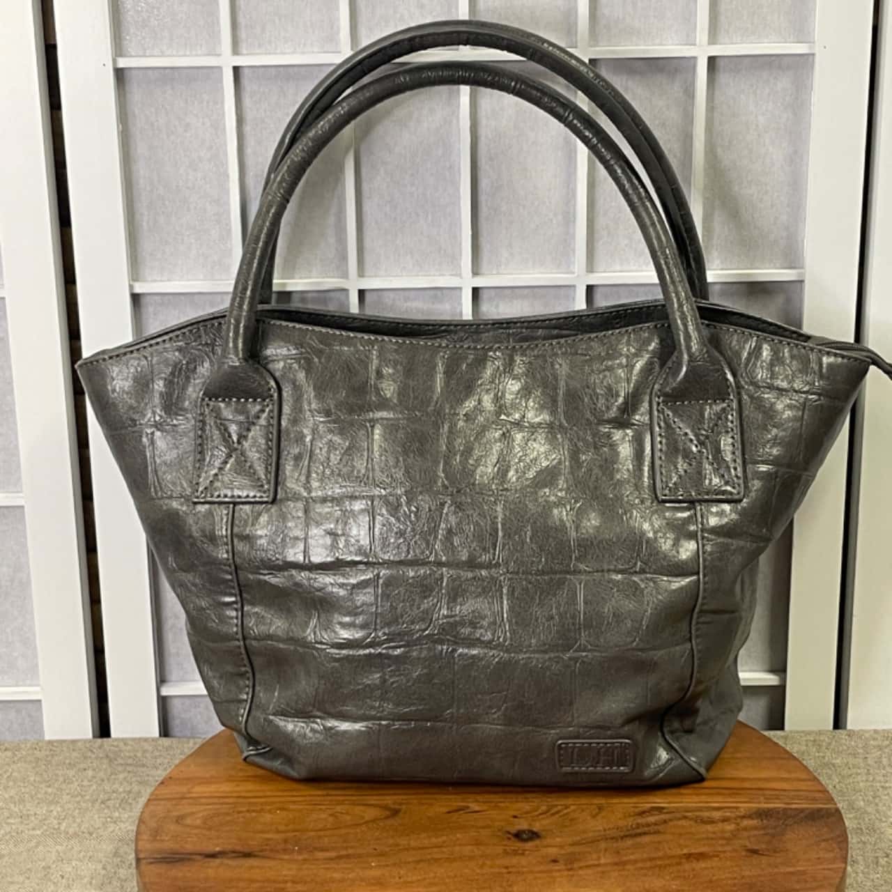 Louenhide Womens Handbag (s)