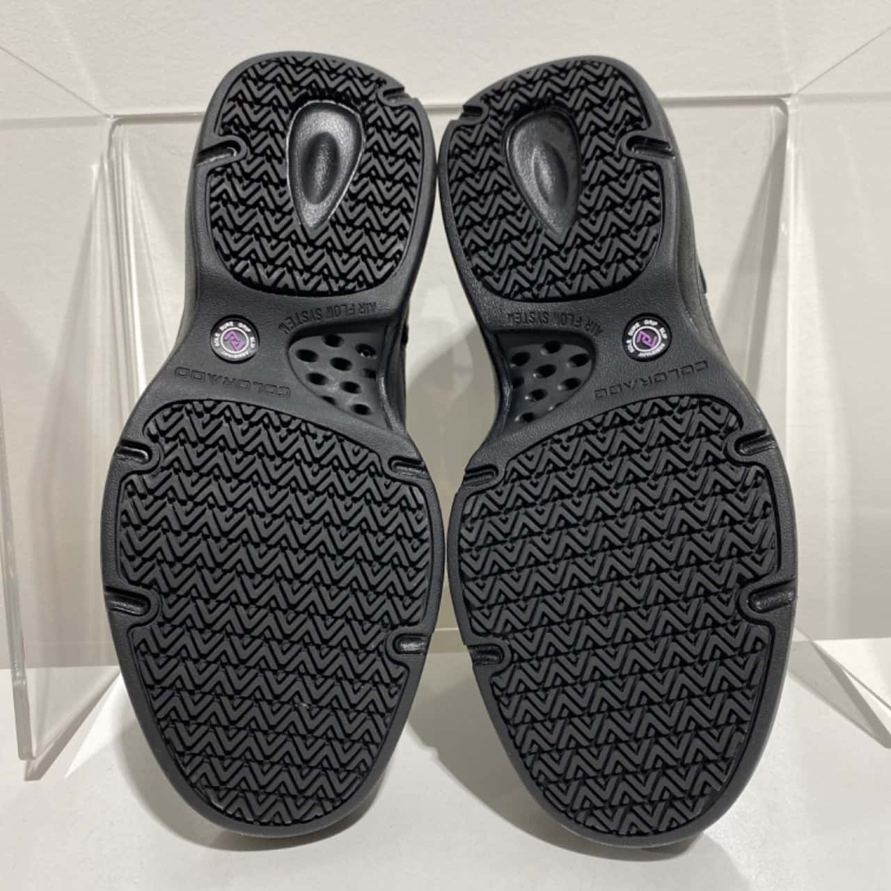 Colorado Womens Size 6 Black Sneaker