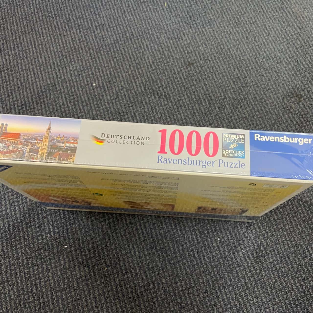 Ravensburger 1000 piece jigsaw: Munich(s)