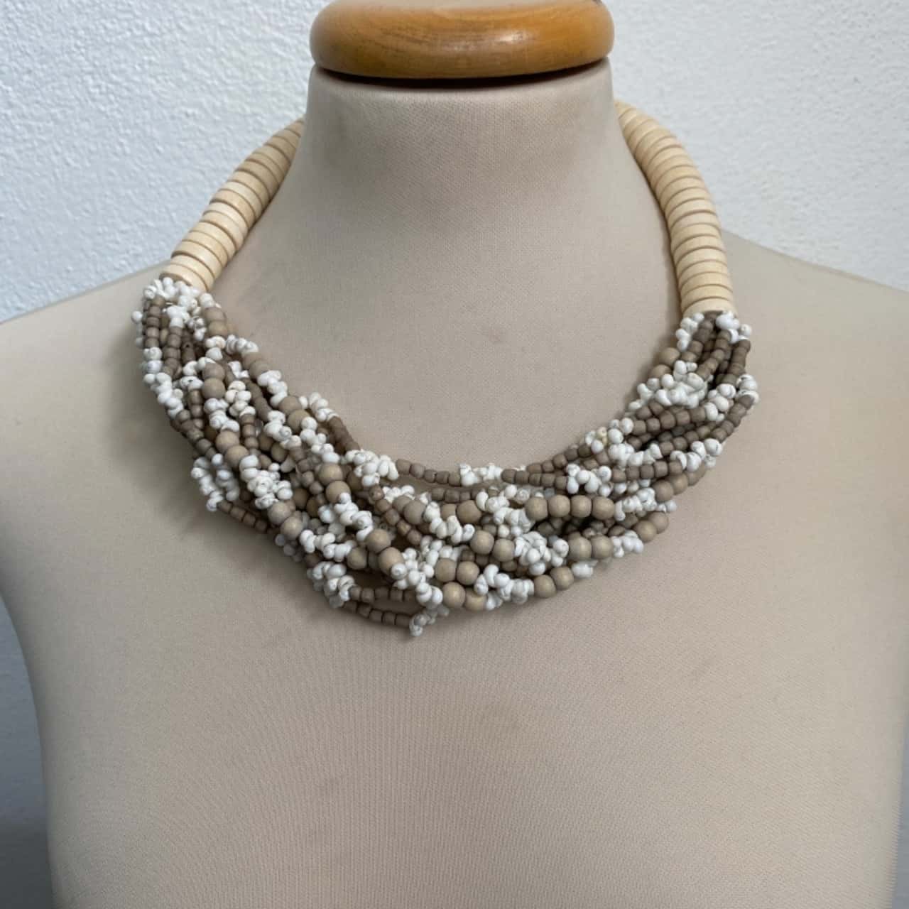 Other Womens Necklaces Beige / Brown / White (s) - Used Very Good ...