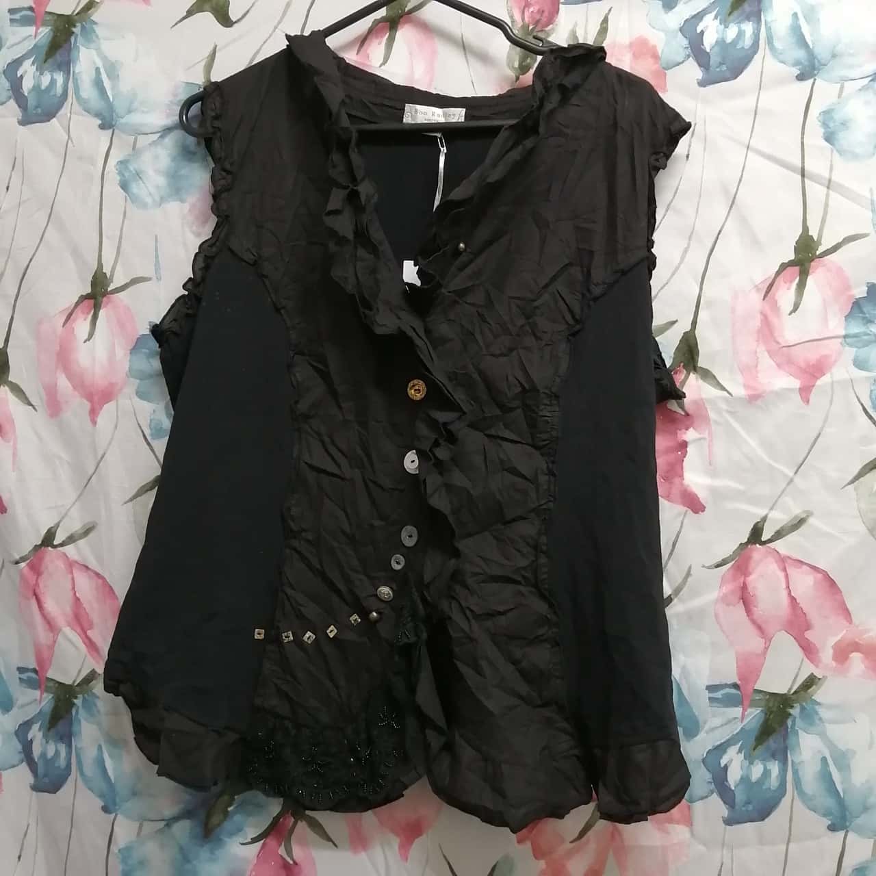 Boo Radley Womens Size X1 Sleeveless Black Shirt with varies buttons (s)