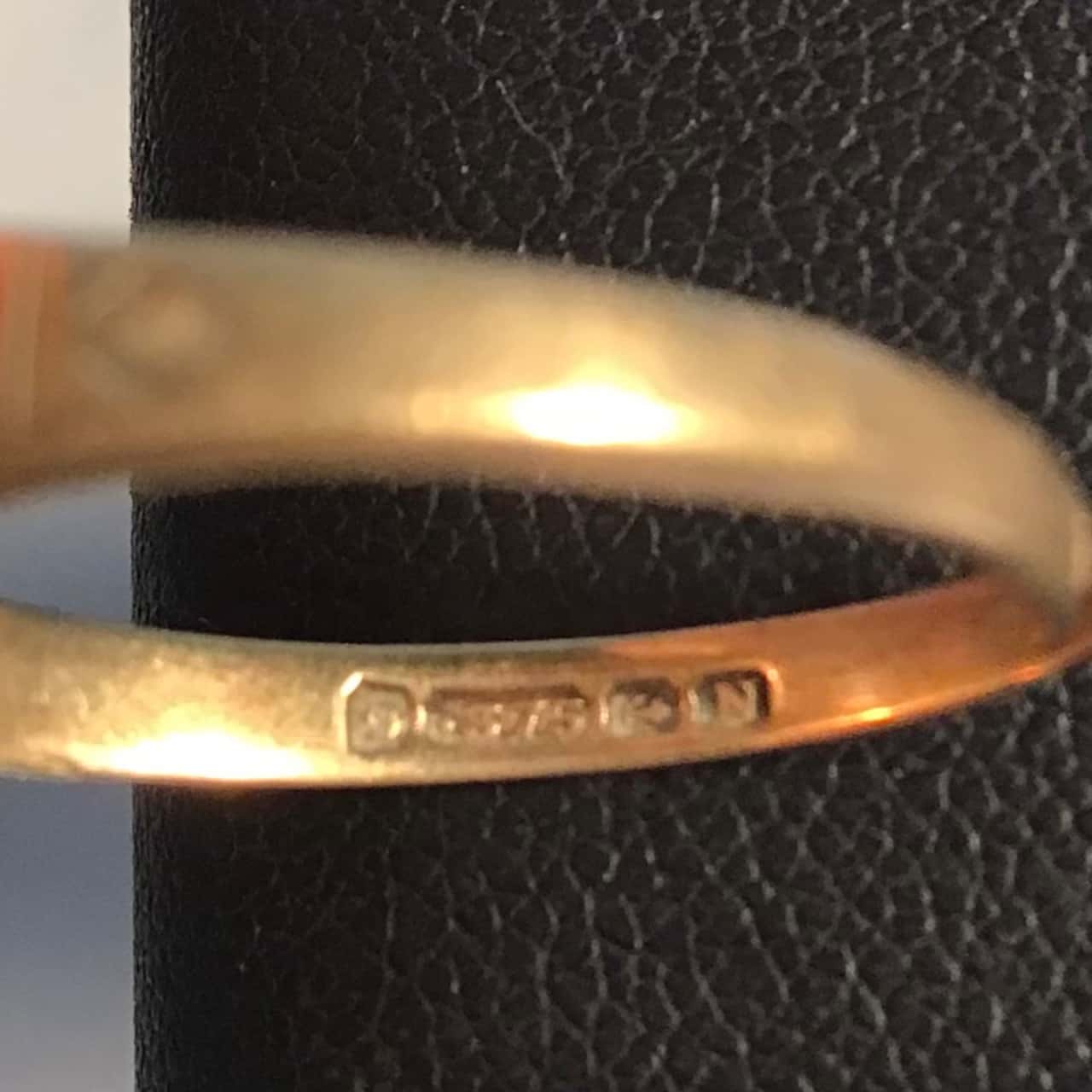 Womens 9ct Gold Signet ring(s)