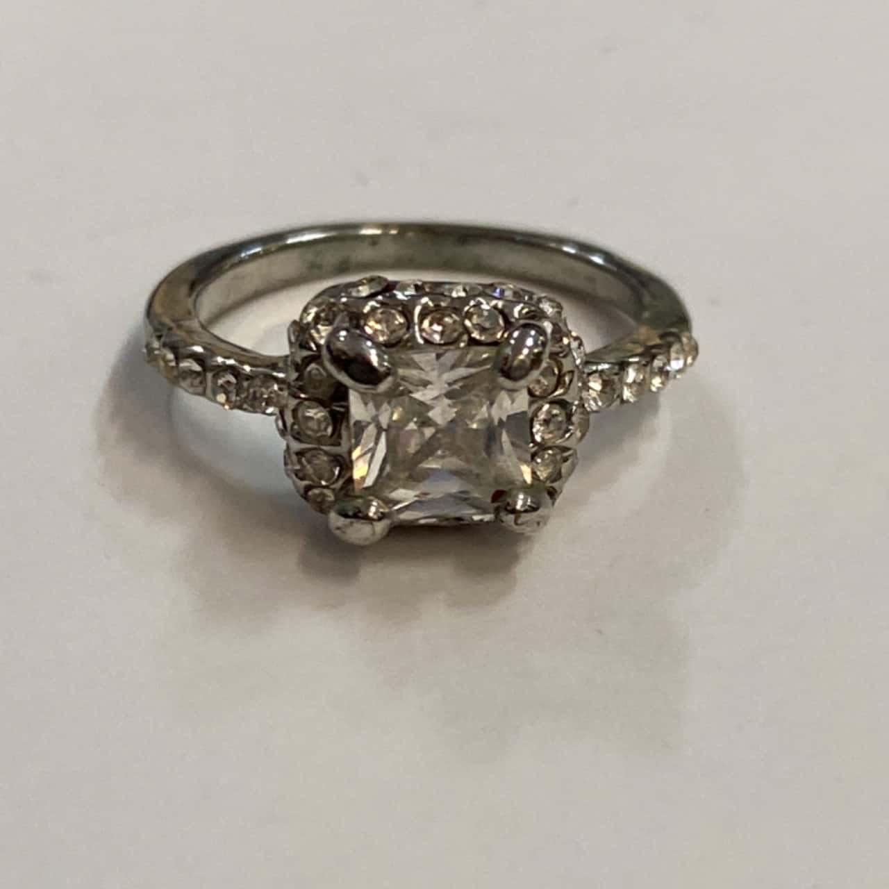 Womens Rings (s)