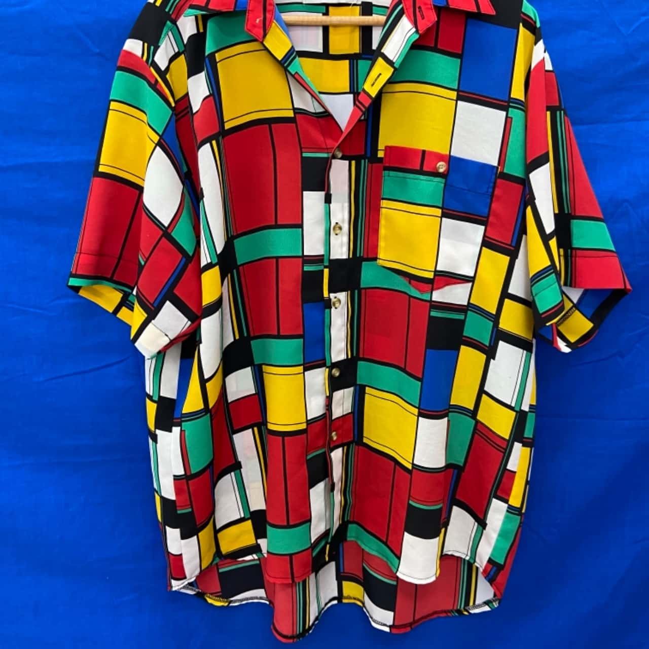 Soroni Mens XL Button Up Short Sleeve Shirt(s)