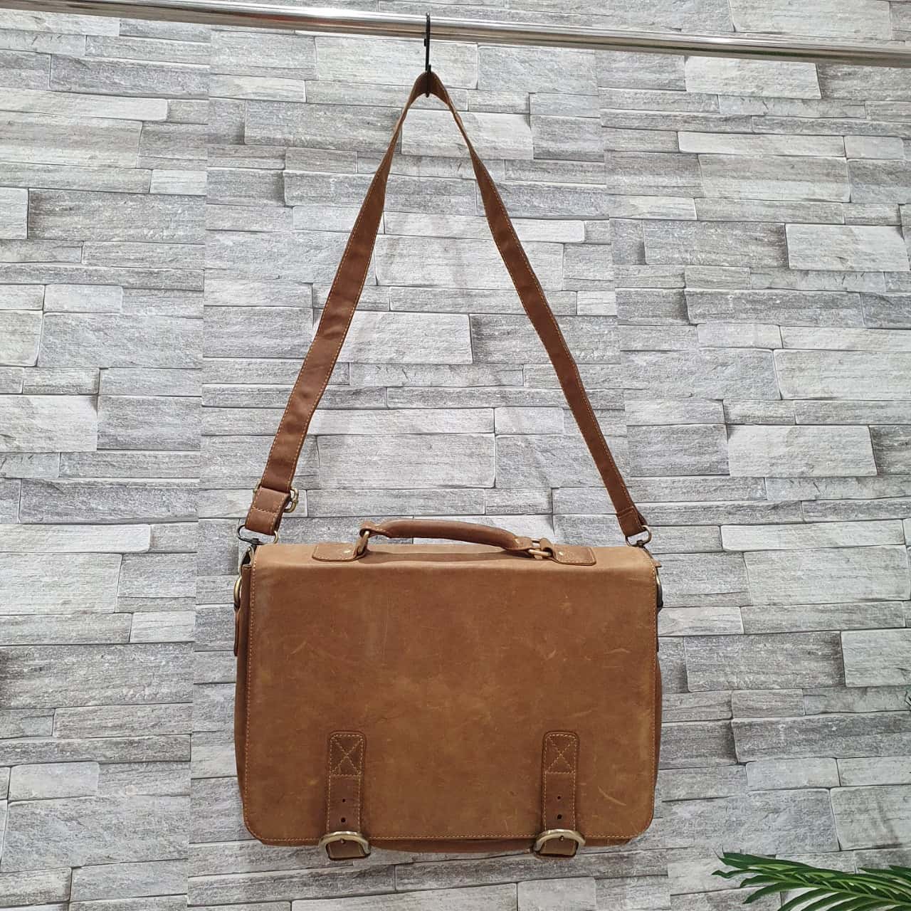 Karina Bali Mens Messenger/Briefcase/Laptop Leather Bag Tan(s)