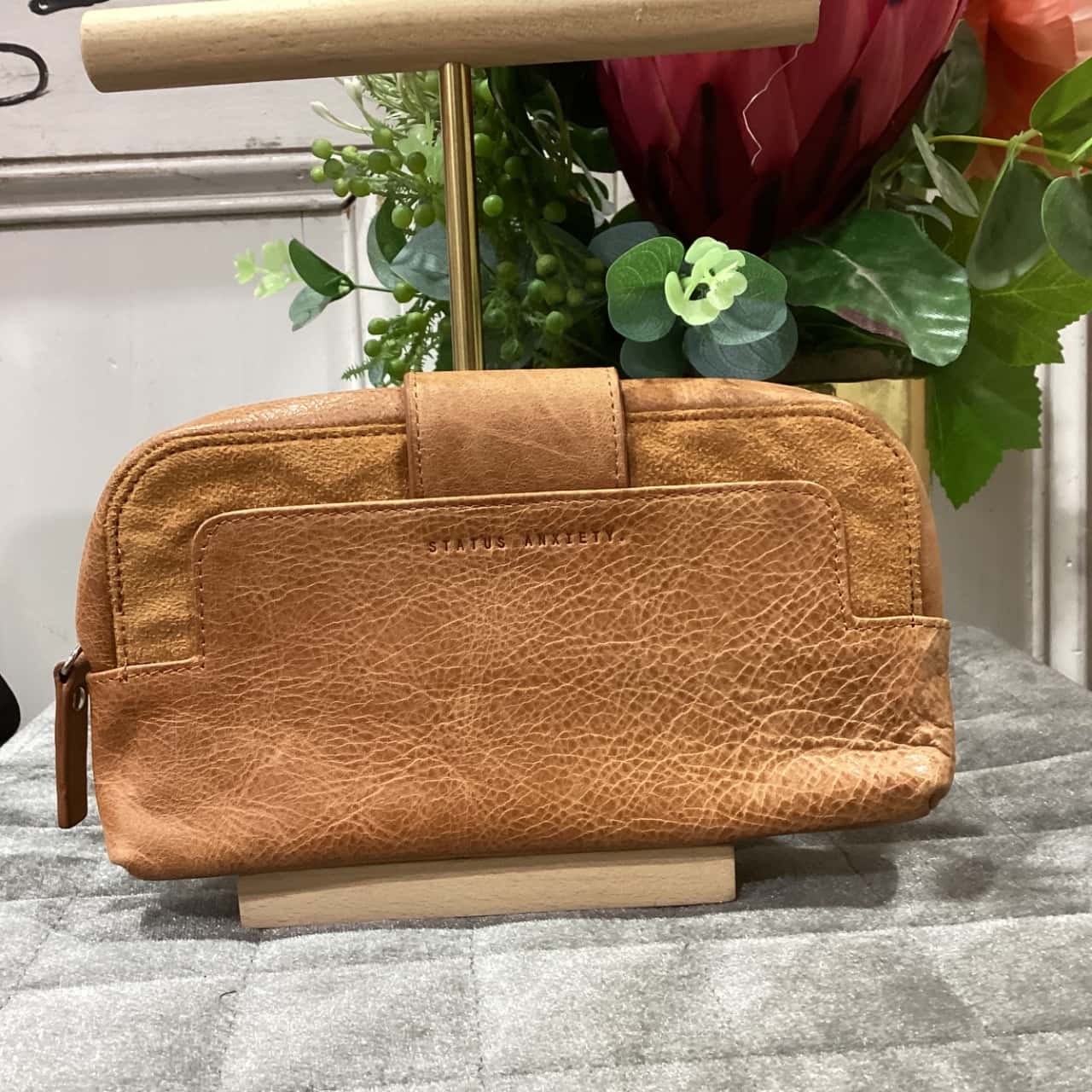 Status Anxiety Brand! 100% GENUINE LEATHER PURSE! Womens Purse Brown (s)