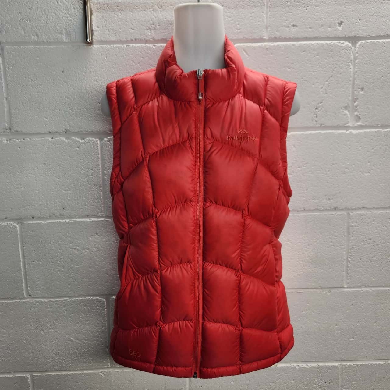 Kathmandu Womens Size 8 Vest Jacket Red (s)