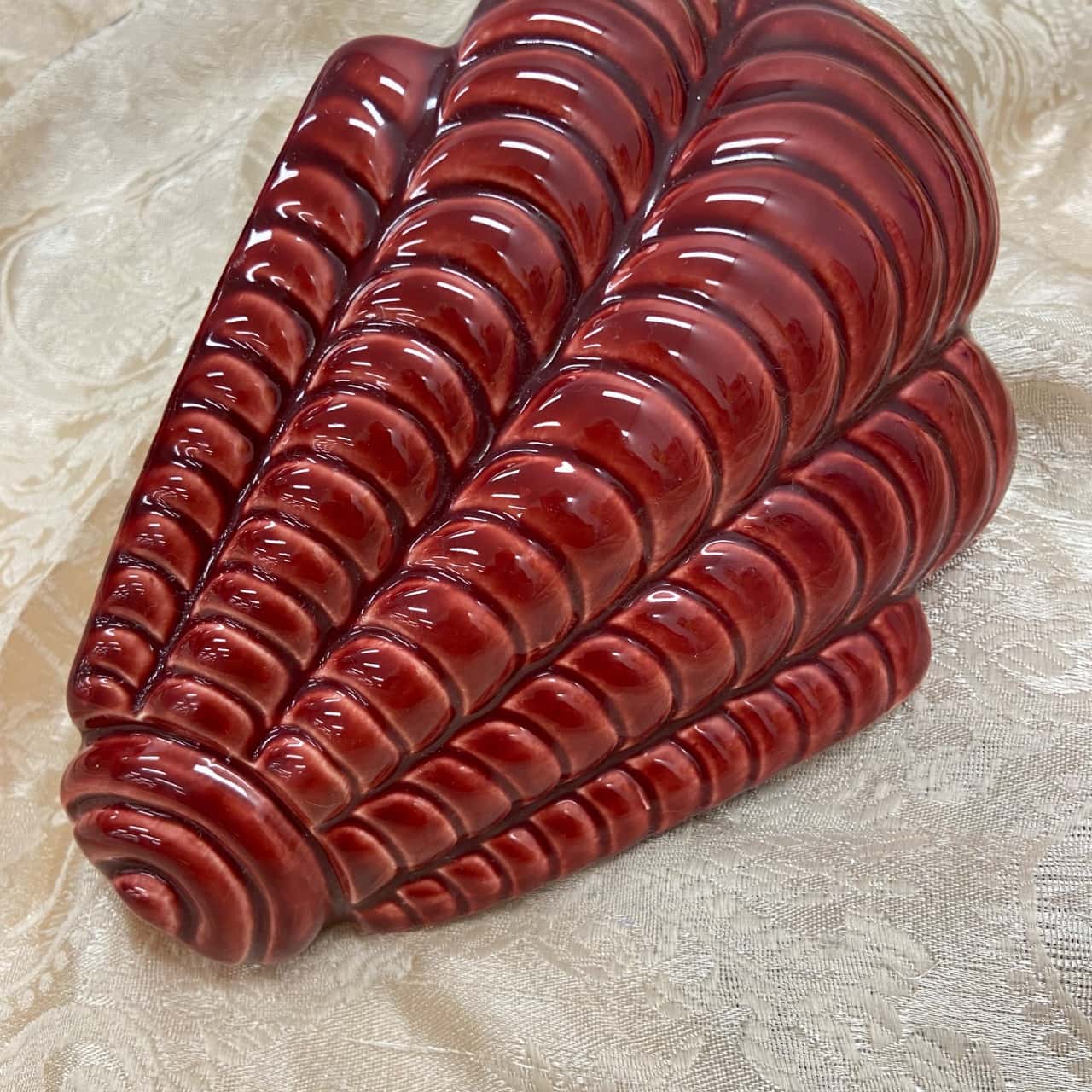 Vintage Shorter and sons Maroon fan shell corner wall pocket(s)