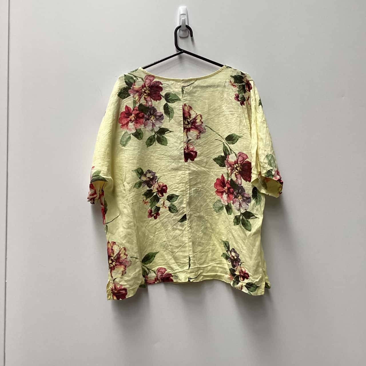 Donna Donna Womens Floral Linen Top(s)