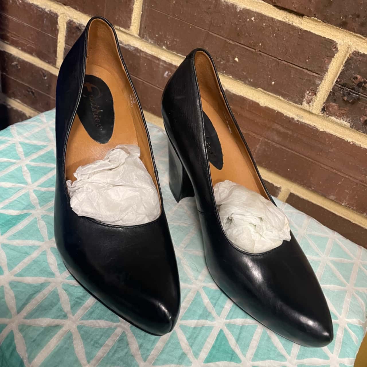 Earthies Black Heels(s)