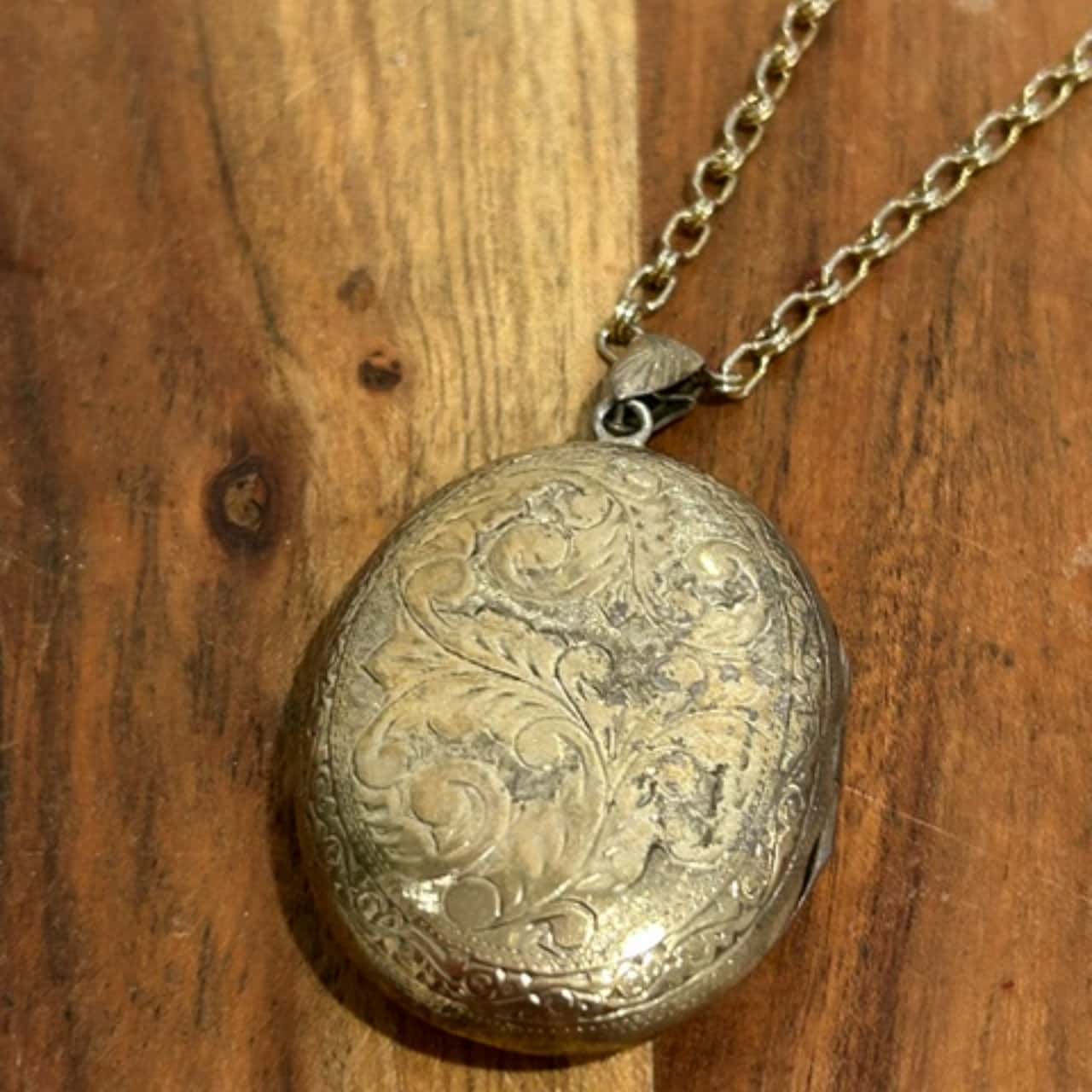 Vintage Locket(s)