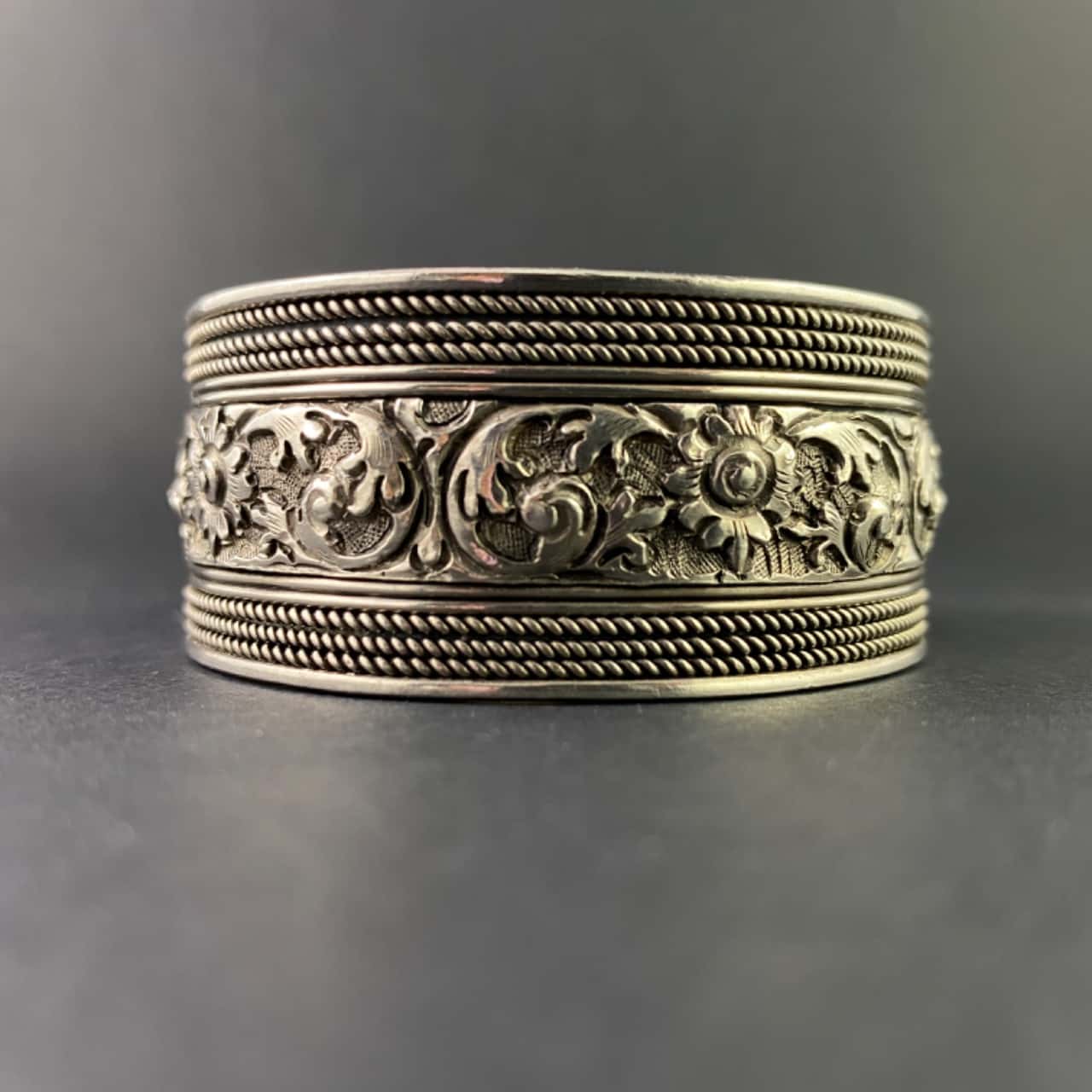 Vintage Nepal Solid Sterling Silver cuff Bangle filigree handmade (s)