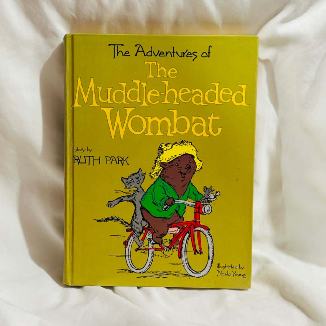 The Adventures of the Muddle-headed Wombat by Ruth Park Book 1990s