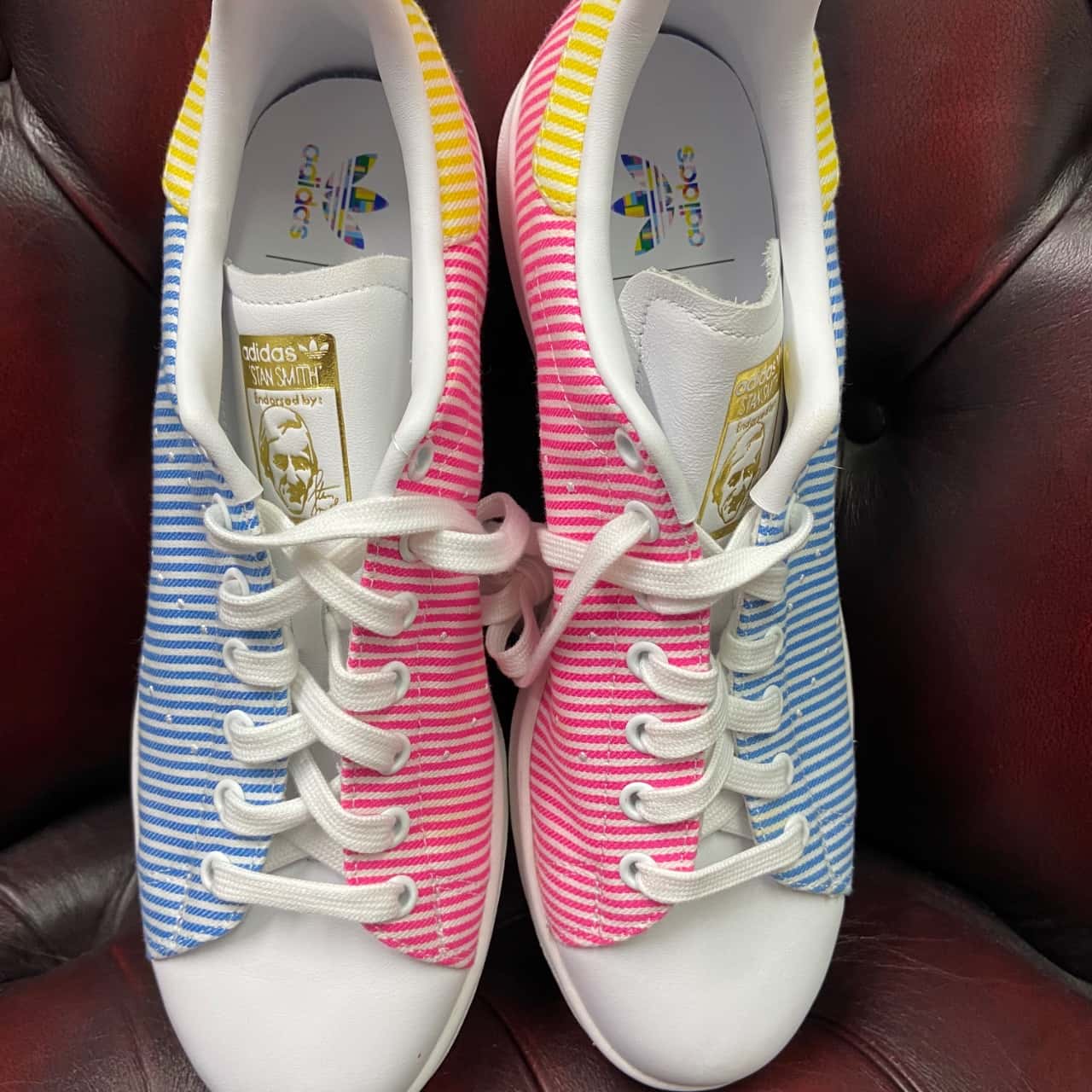 Adidas Mens Size 10 Blue / Pink / Striped / White / Yellow (s)